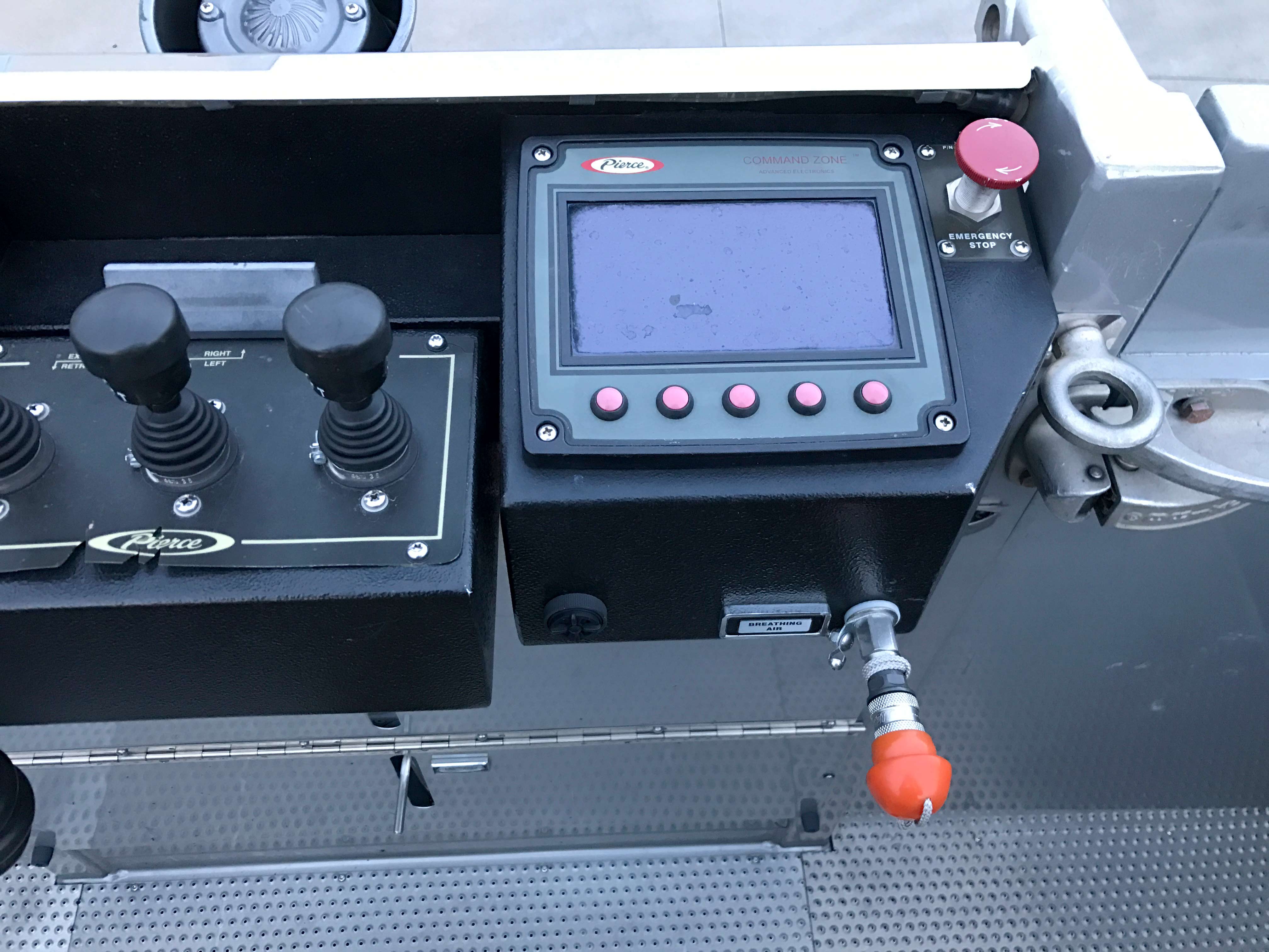 2008 Pierce 100' Platform | Used Truck Details