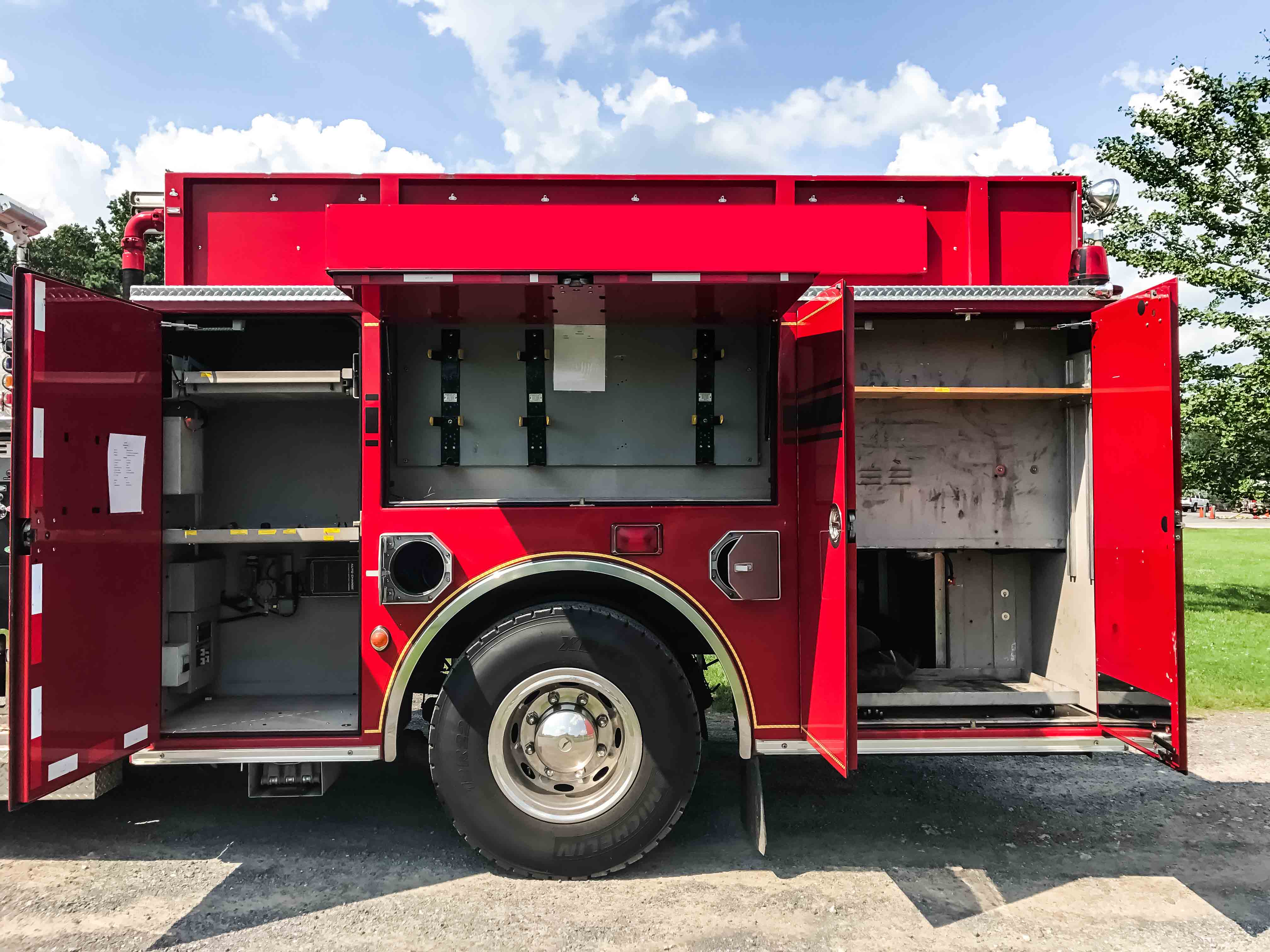 2006 Pierce Contender International Pumper | Used Truck Details