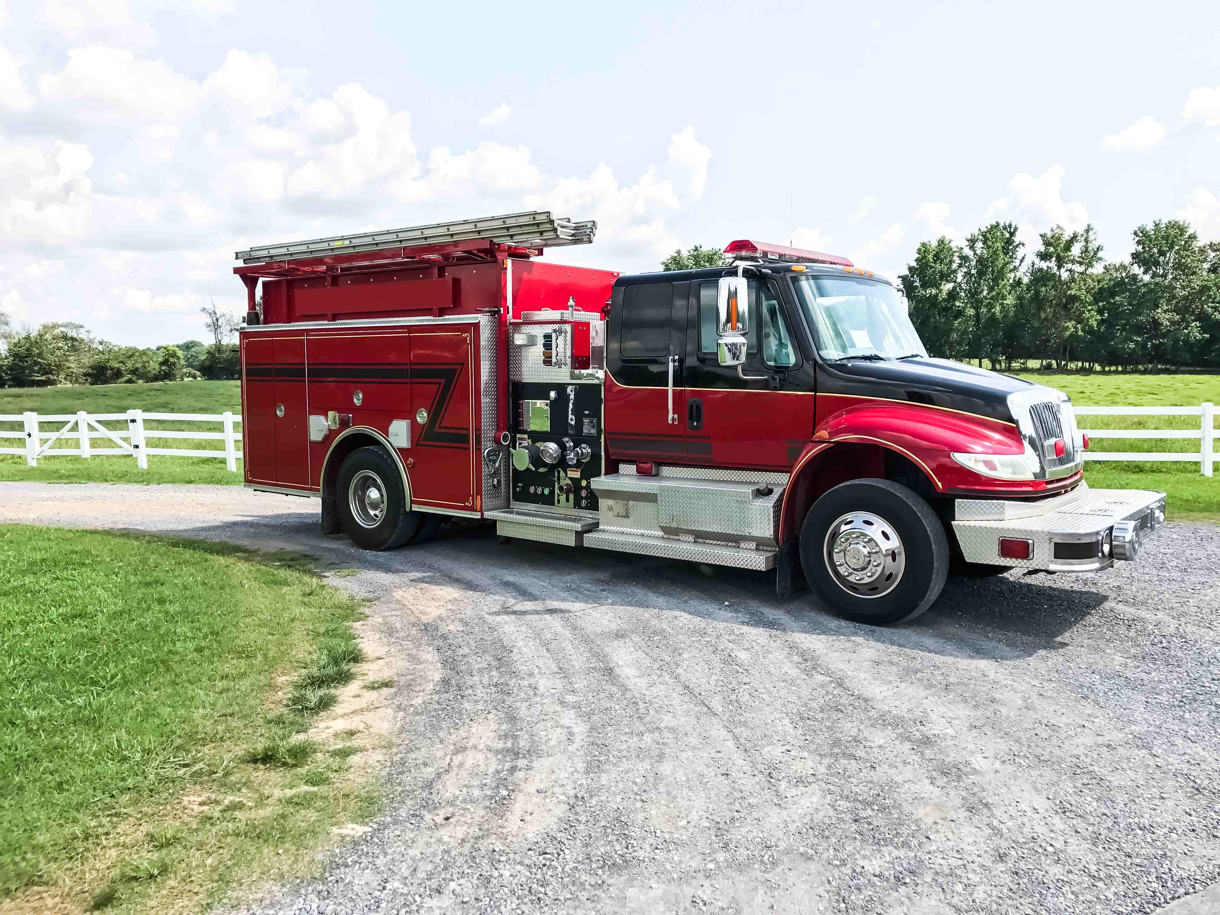2006 Pierce Contender International Pumper | Used Truck Details