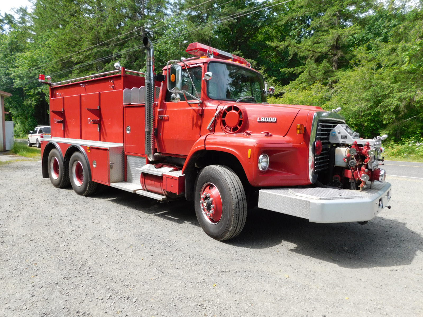 1990 Ford L9000 Tanker | Used Truck Details