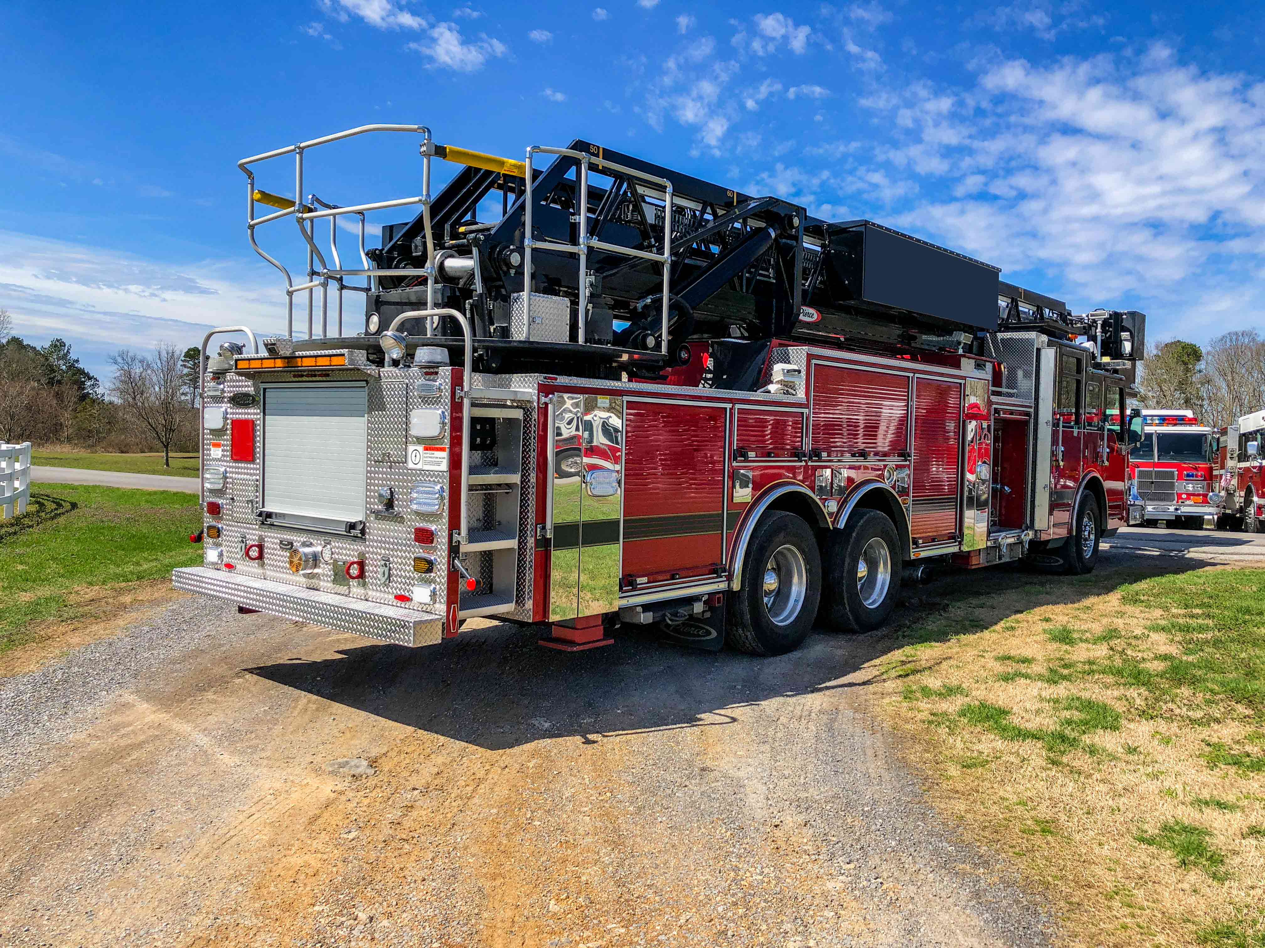 2009 Pierce Velocity 100' Tower | Used Truck Details