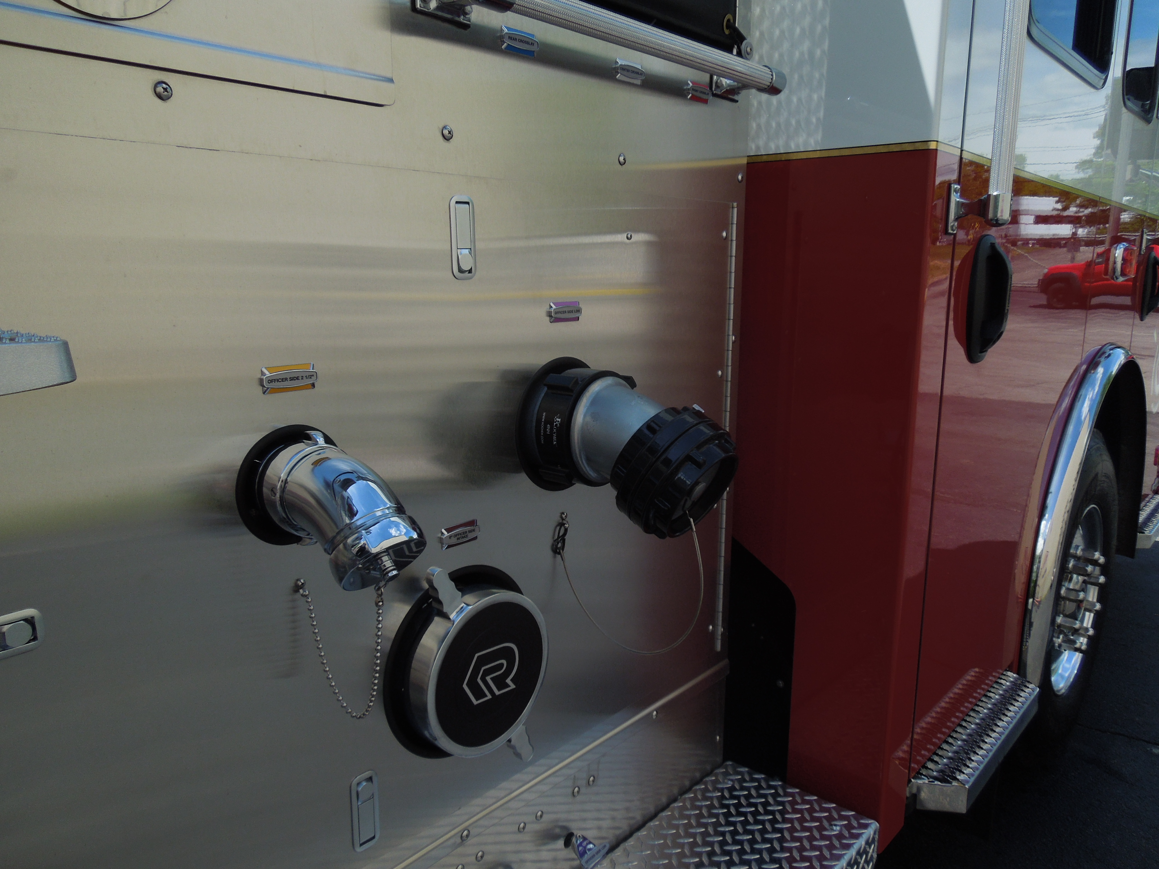 2015 Rosenbauer Commander 4000 Demo Rescue Pumper | Used Truck Details
