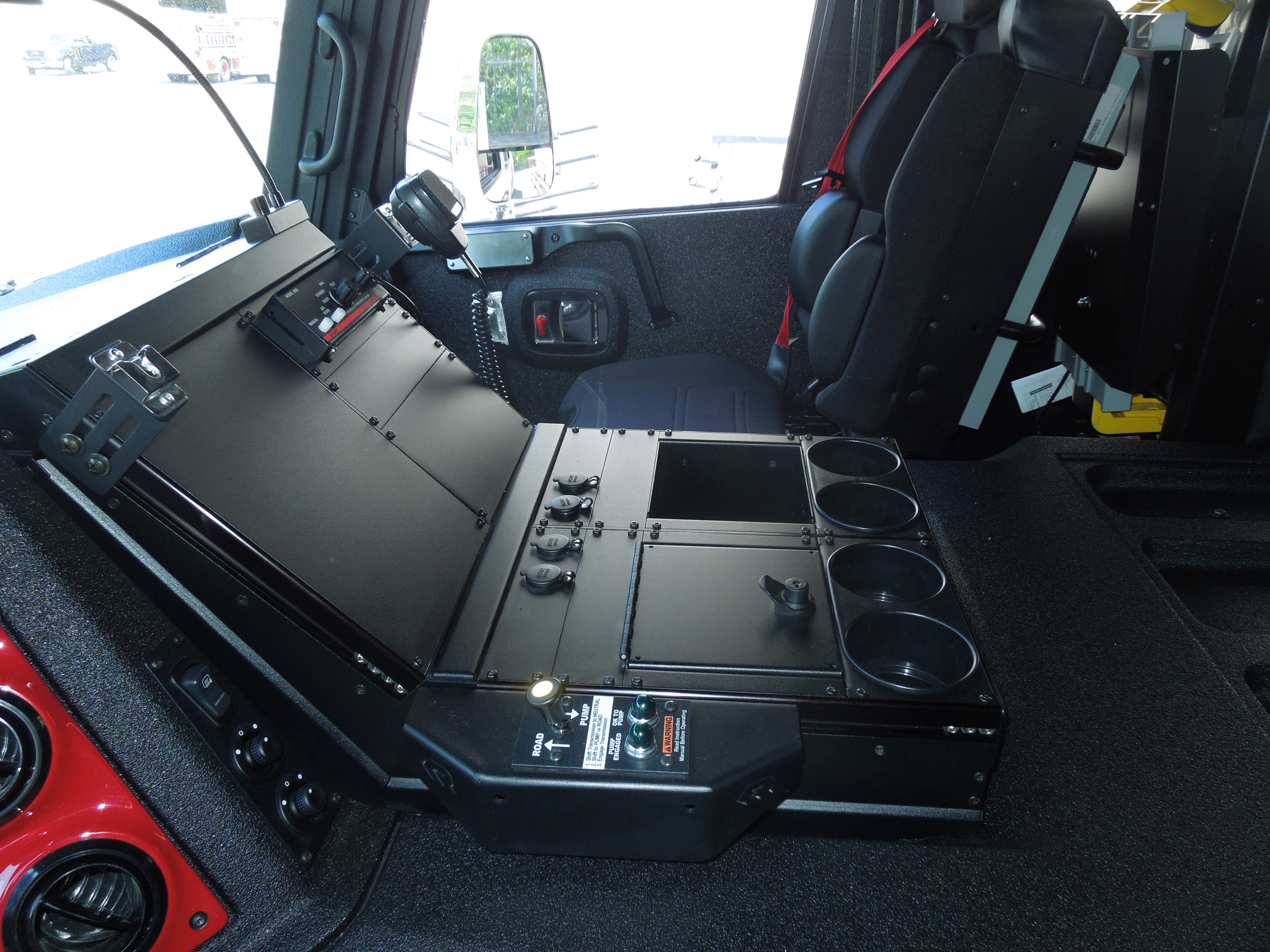 2015 Rosenbauer Commander 4000 Demo Rescue Pumper | Used Truck Details