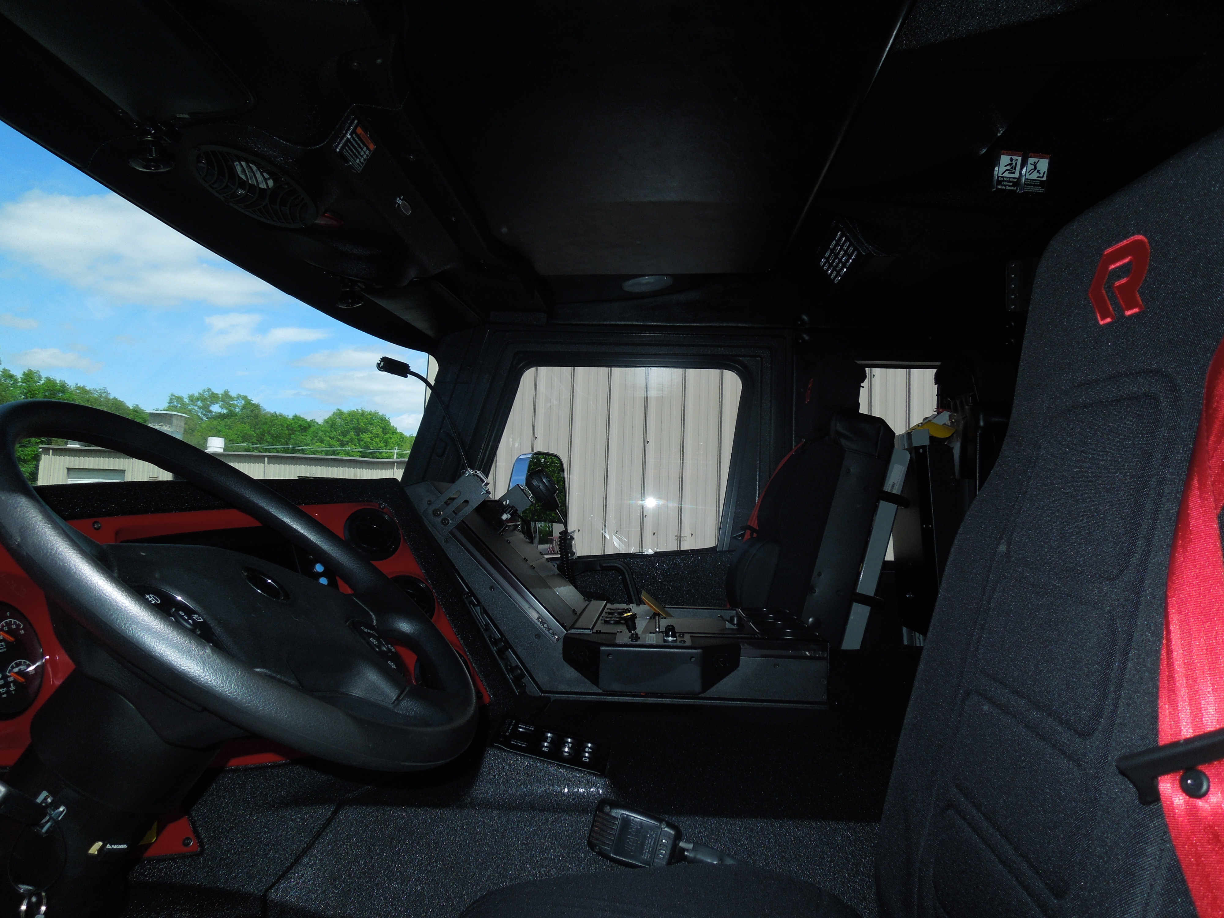 2015 Rosenbauer Commander 4000 Demo Rescue Pumper | Used Truck Details