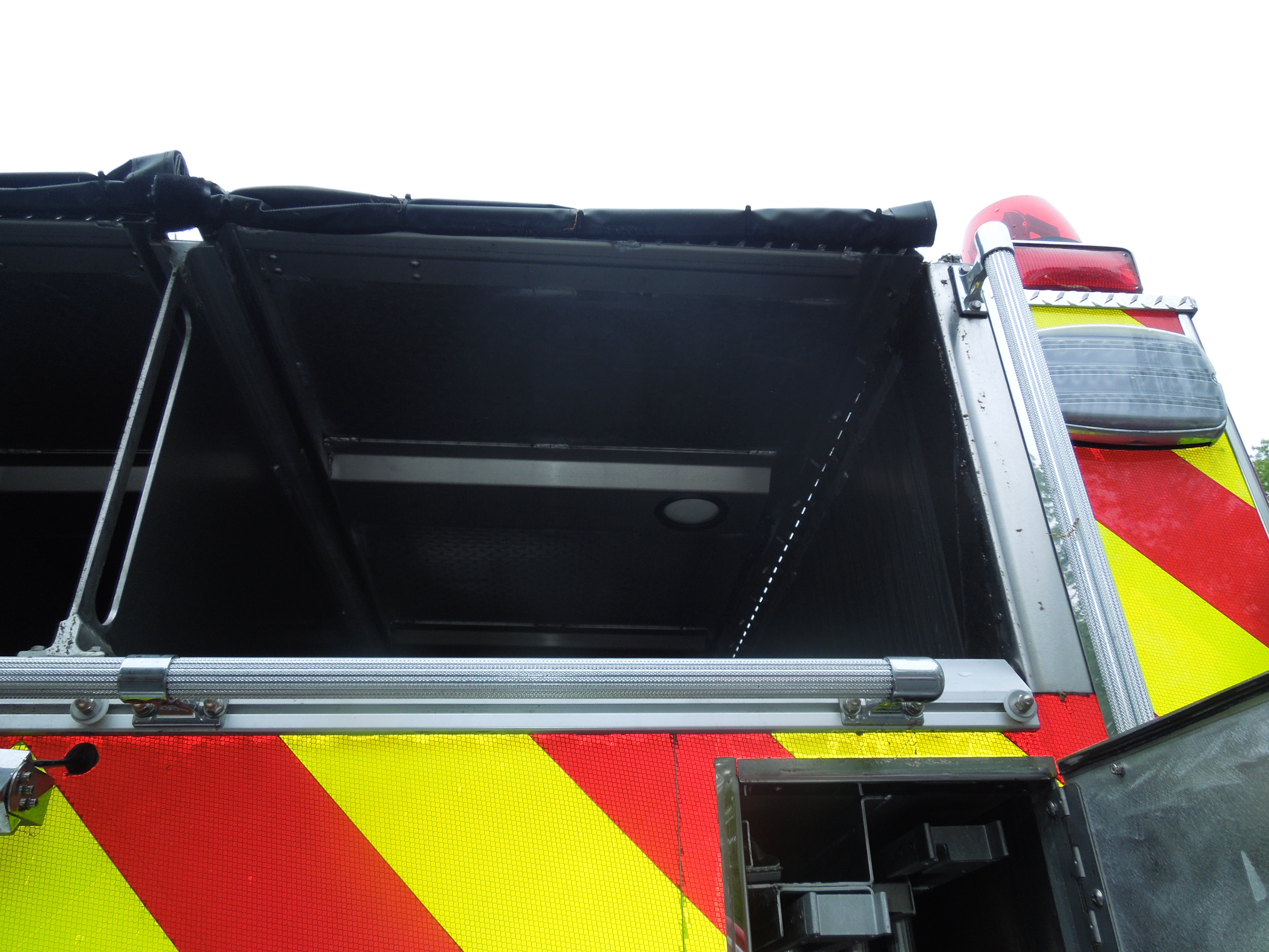 2015 Rosenbauer Commander 4000 Demo Rescue Pumper | Used Truck Details