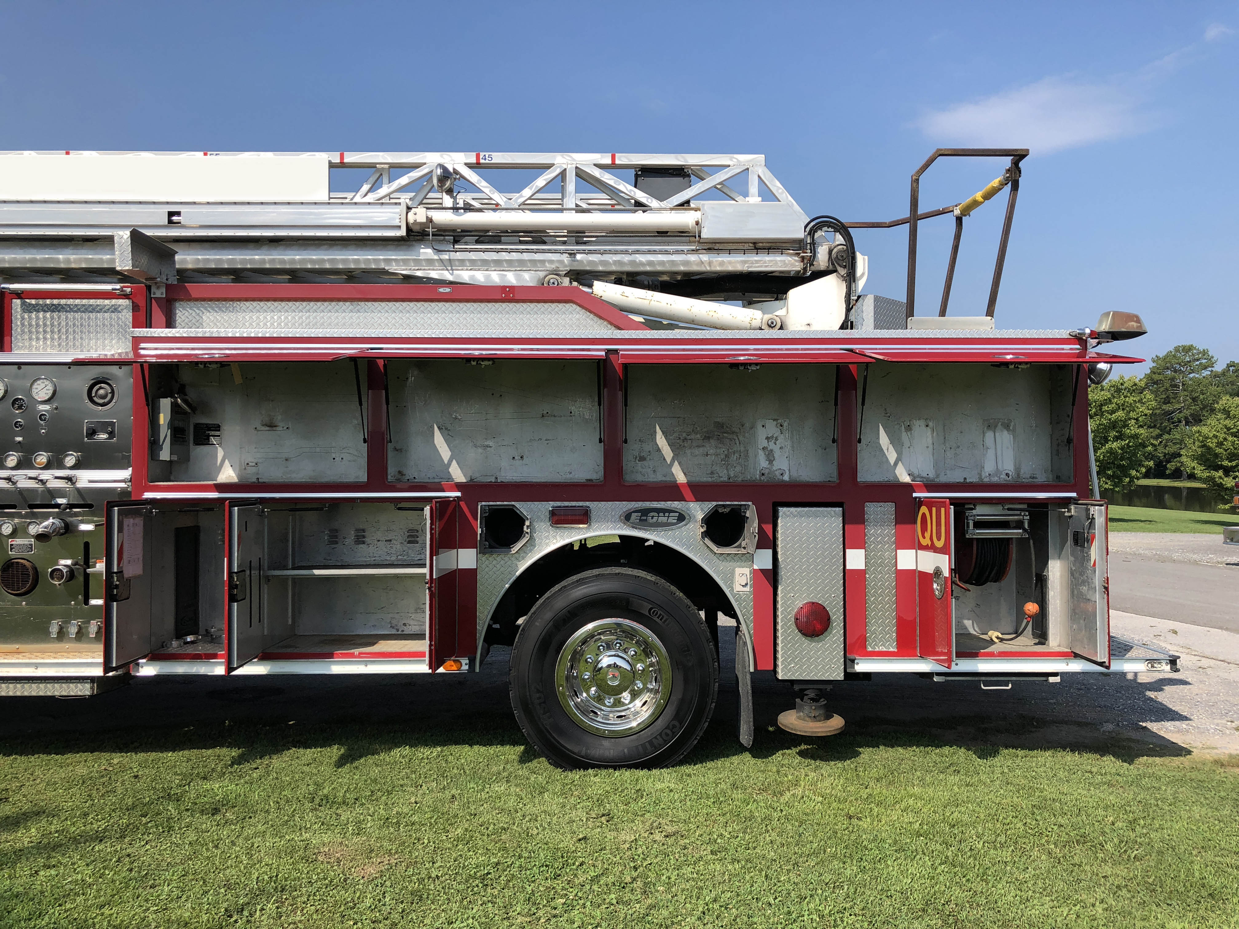 1997 E-One 75' Quint Ladder | Used Truck Details