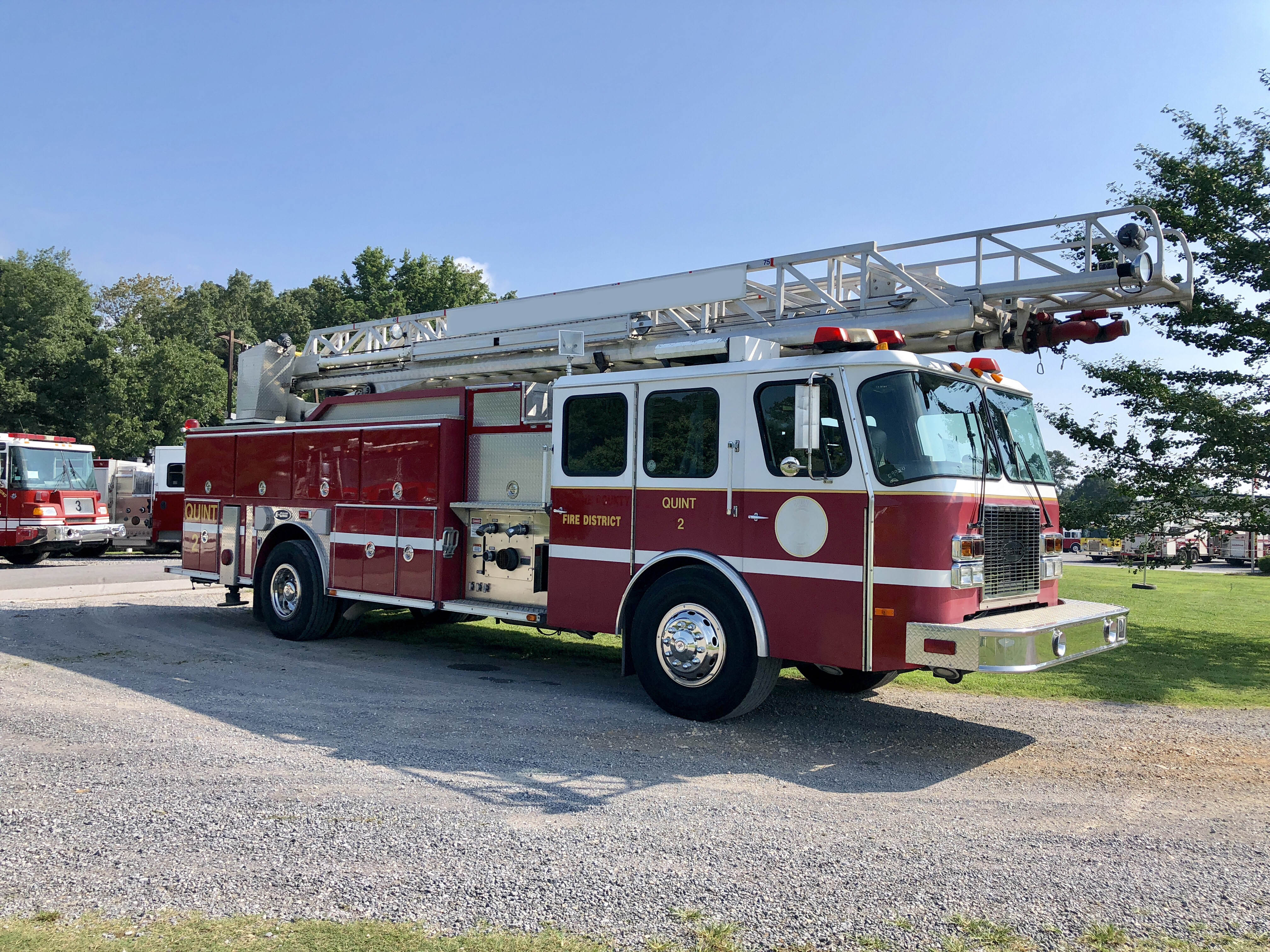 1997 E-One 75' Quint Ladder | Used Truck Details