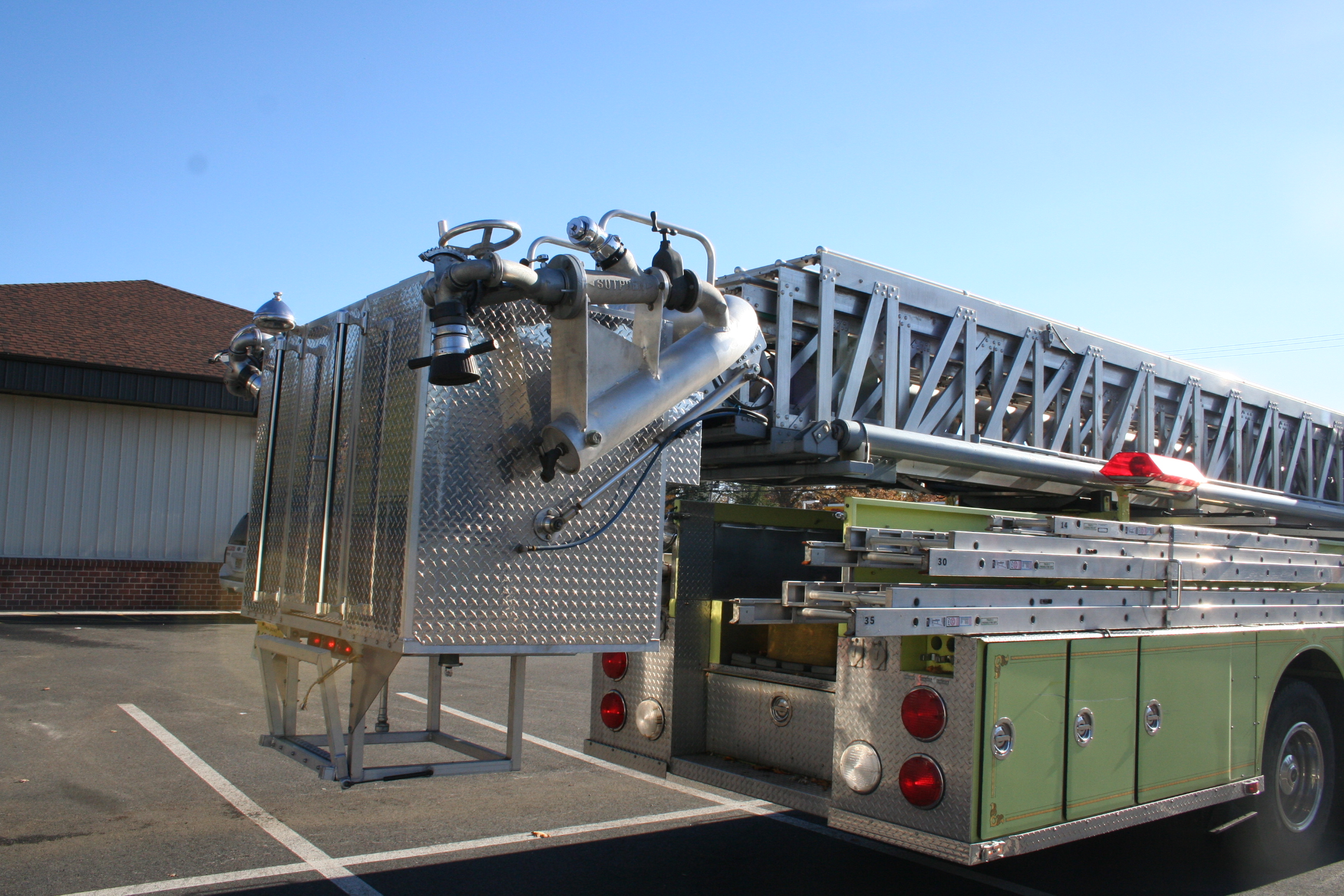 1985 Sutphen 100' Tower | Used Truck Details