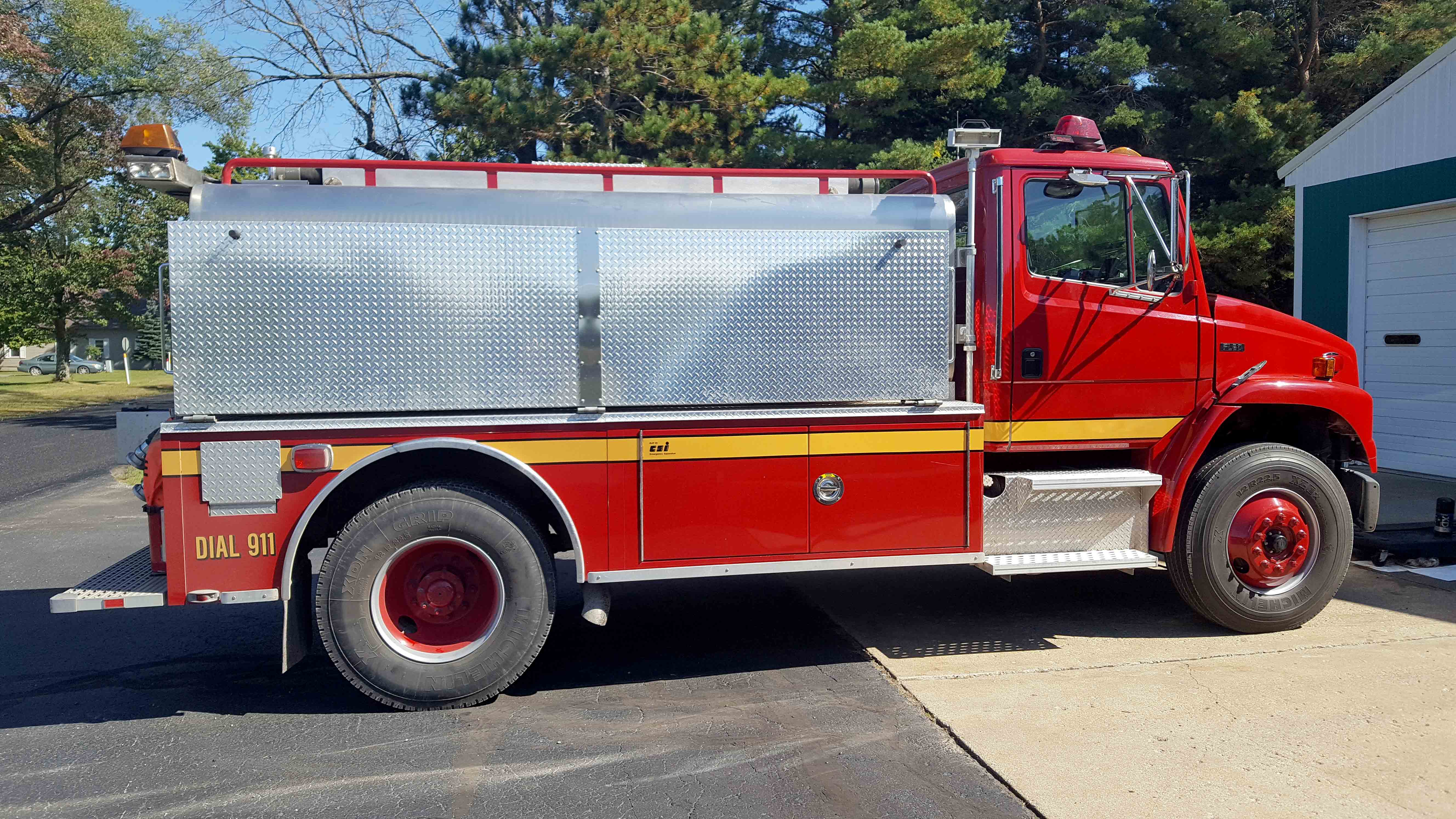 2000 Freightliner FL80 Tanker | Used Truck Details