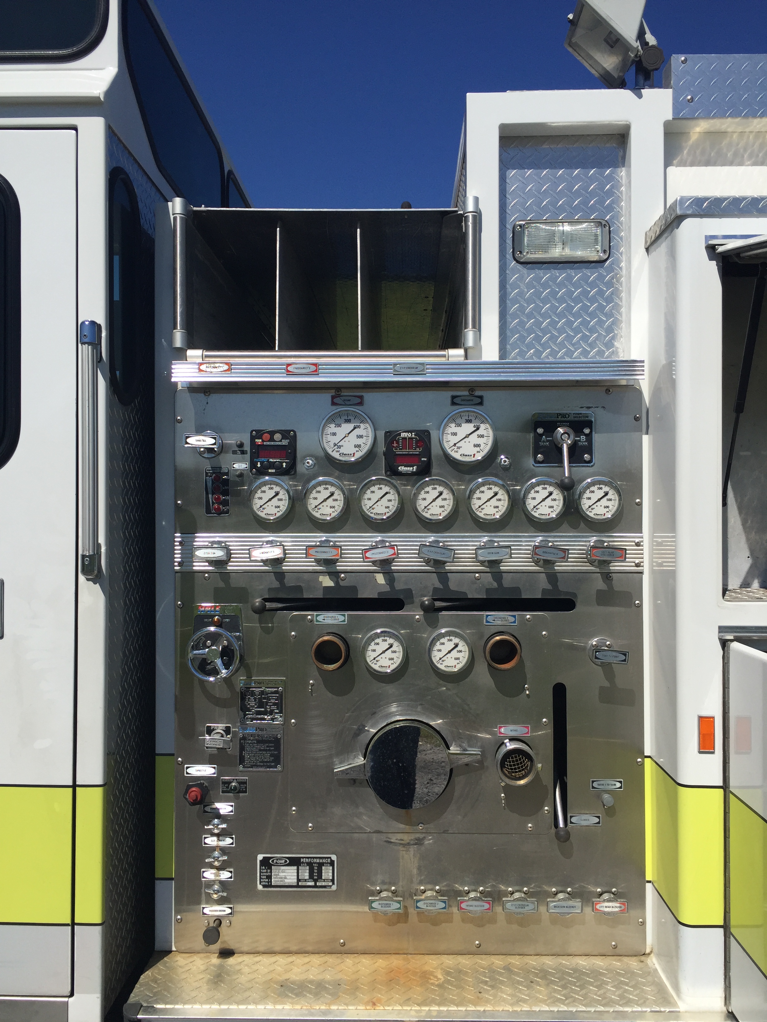 1996 E-One Sentry Pumper | Used Truck Details