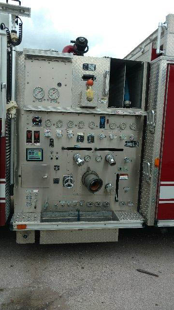 2000 E-One Cyclone II Pumper | Used Truck Details