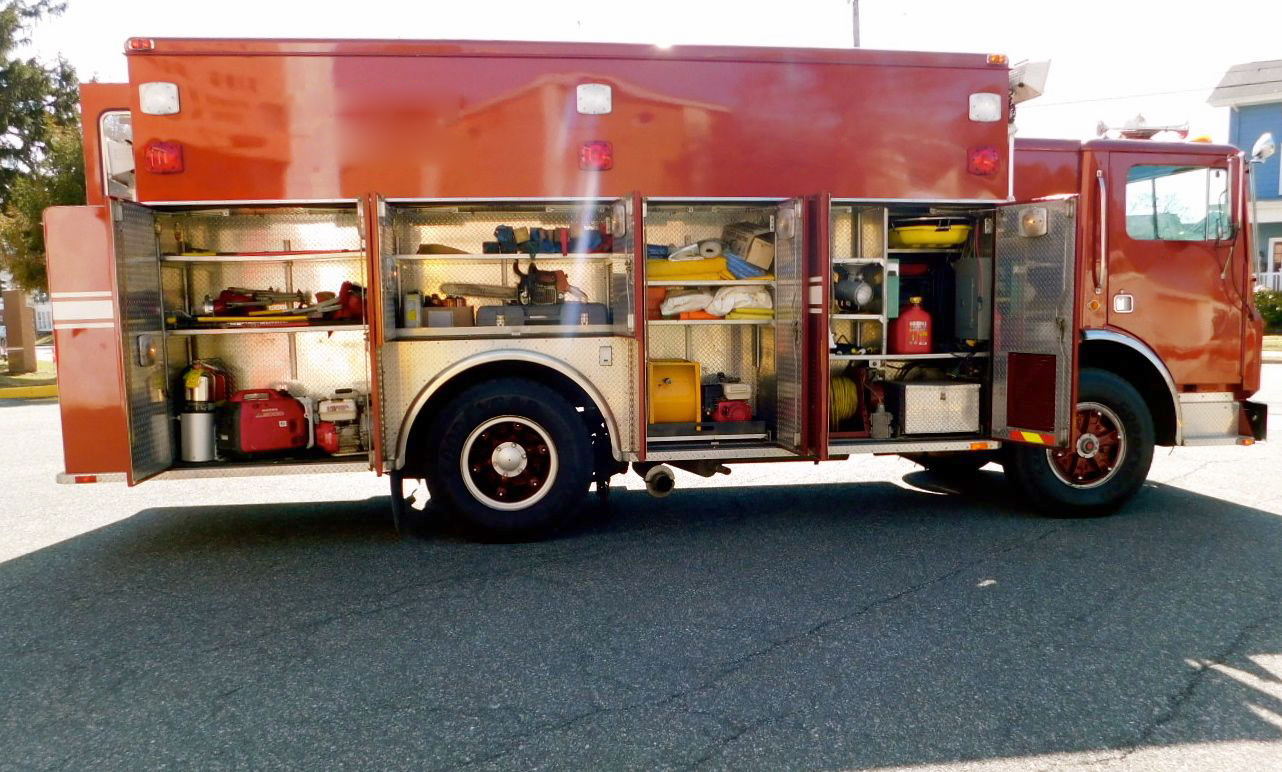 1987 Mack Walk-In Rescue | Used Truck Details