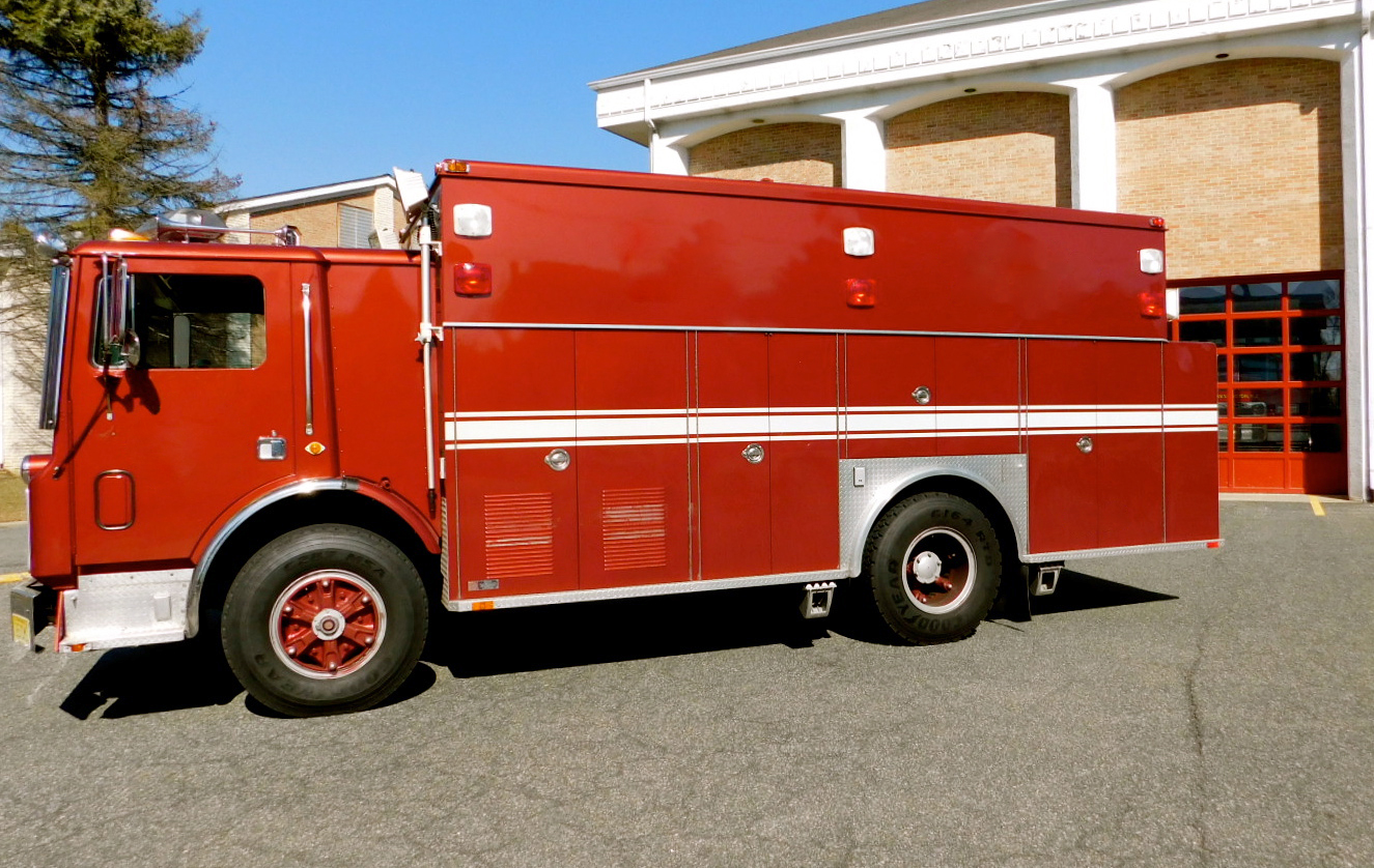 1987 Mack Walk-In Rescue | Used Truck Details