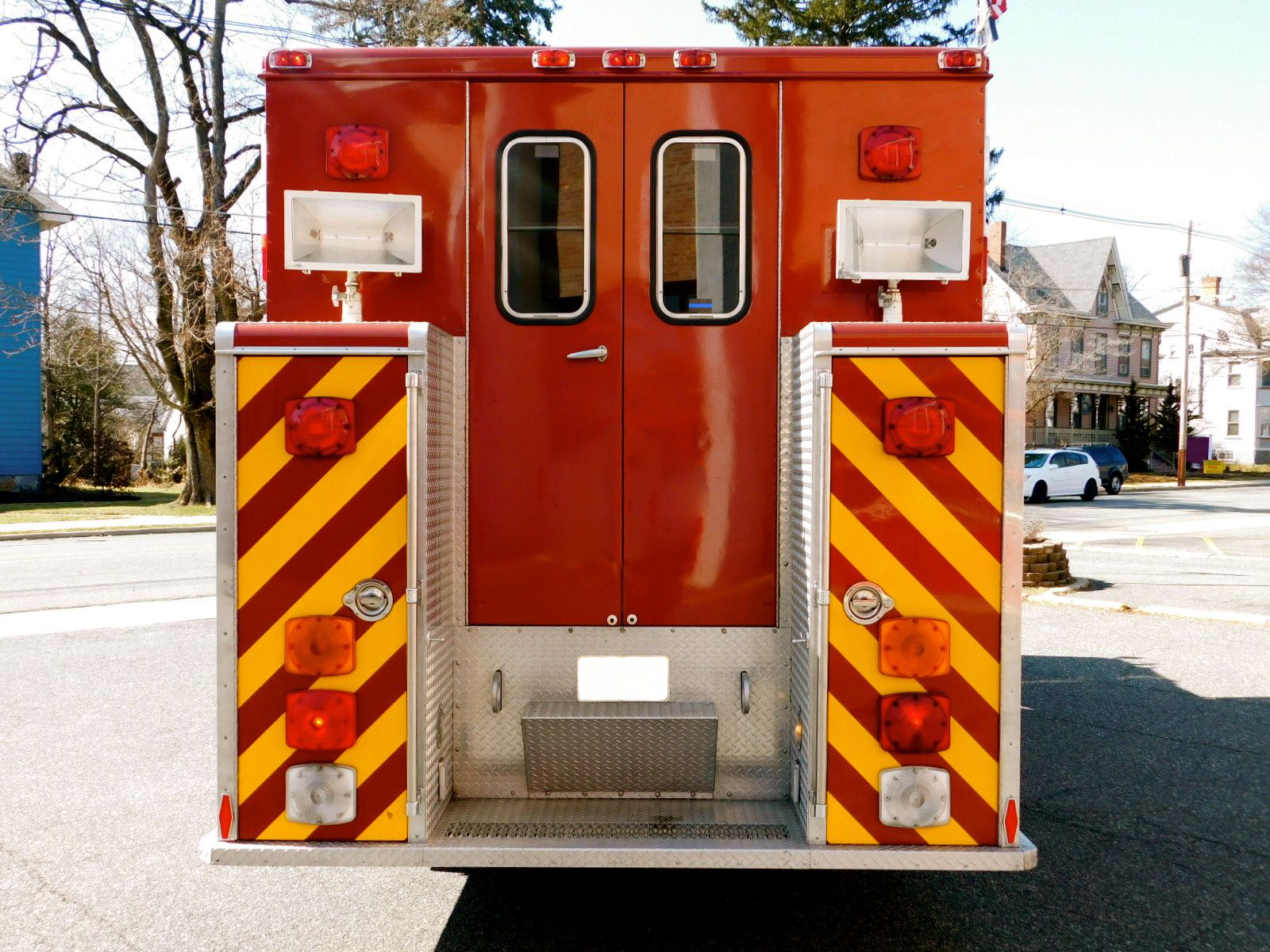 1987 Mack Walk-In Rescue | Used Truck Details