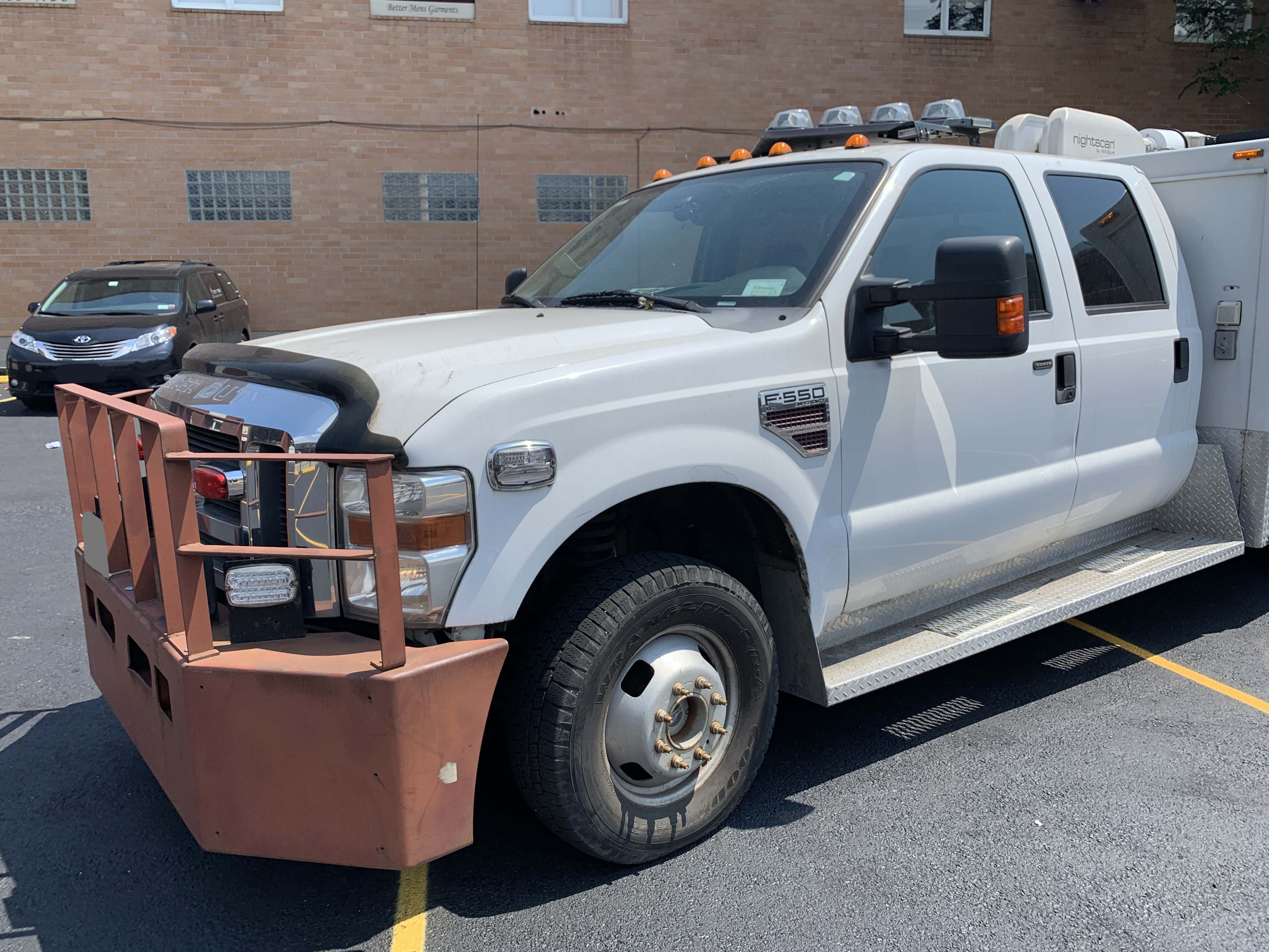 2009 Ford F-350 4x4 Light Rescue | Used Truck Details