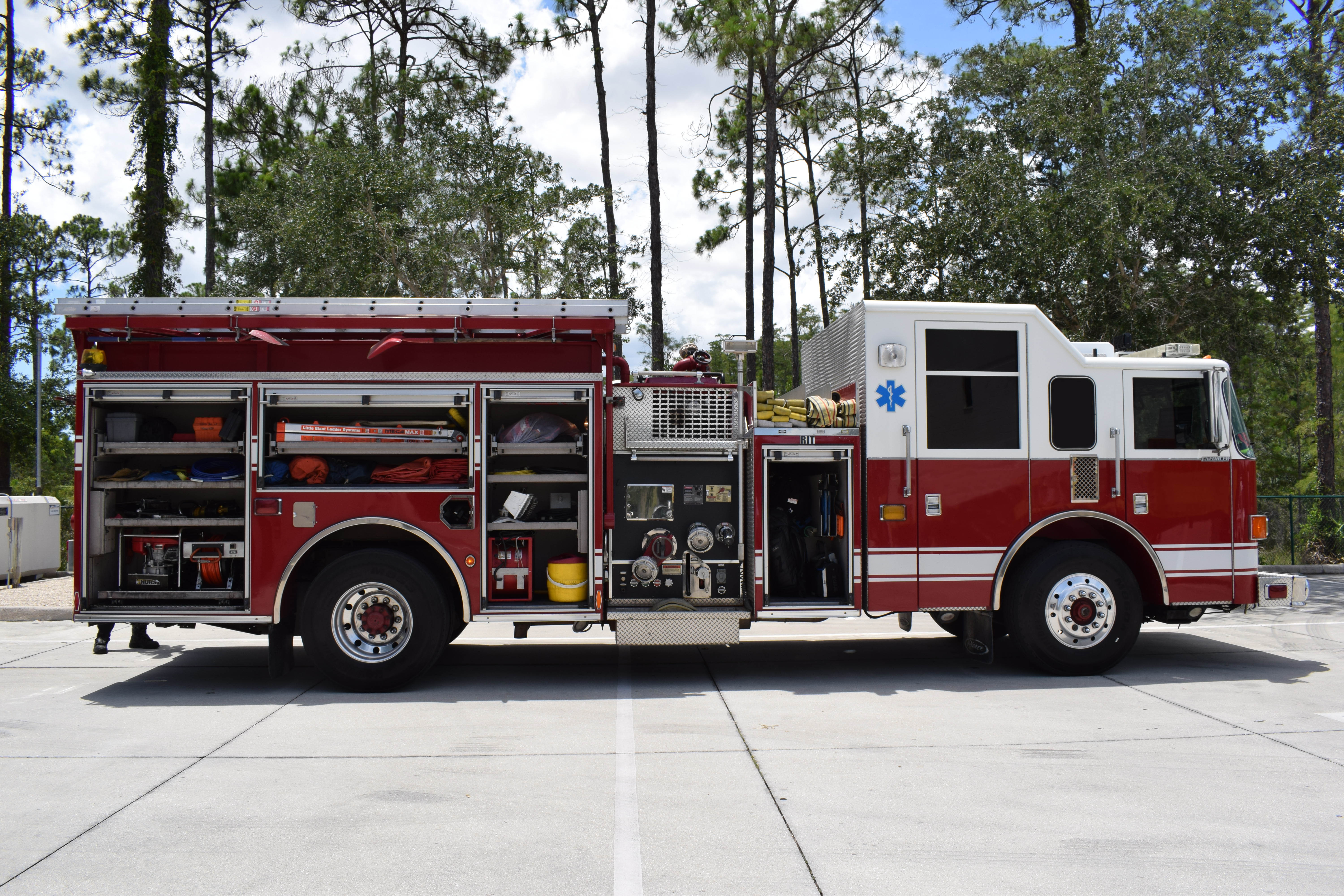 2004 Pierce Enforcer Pumper | Used Truck Details