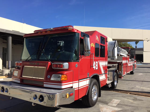 2001 Pierce Quantum 100' Tiller | Used Truck Details