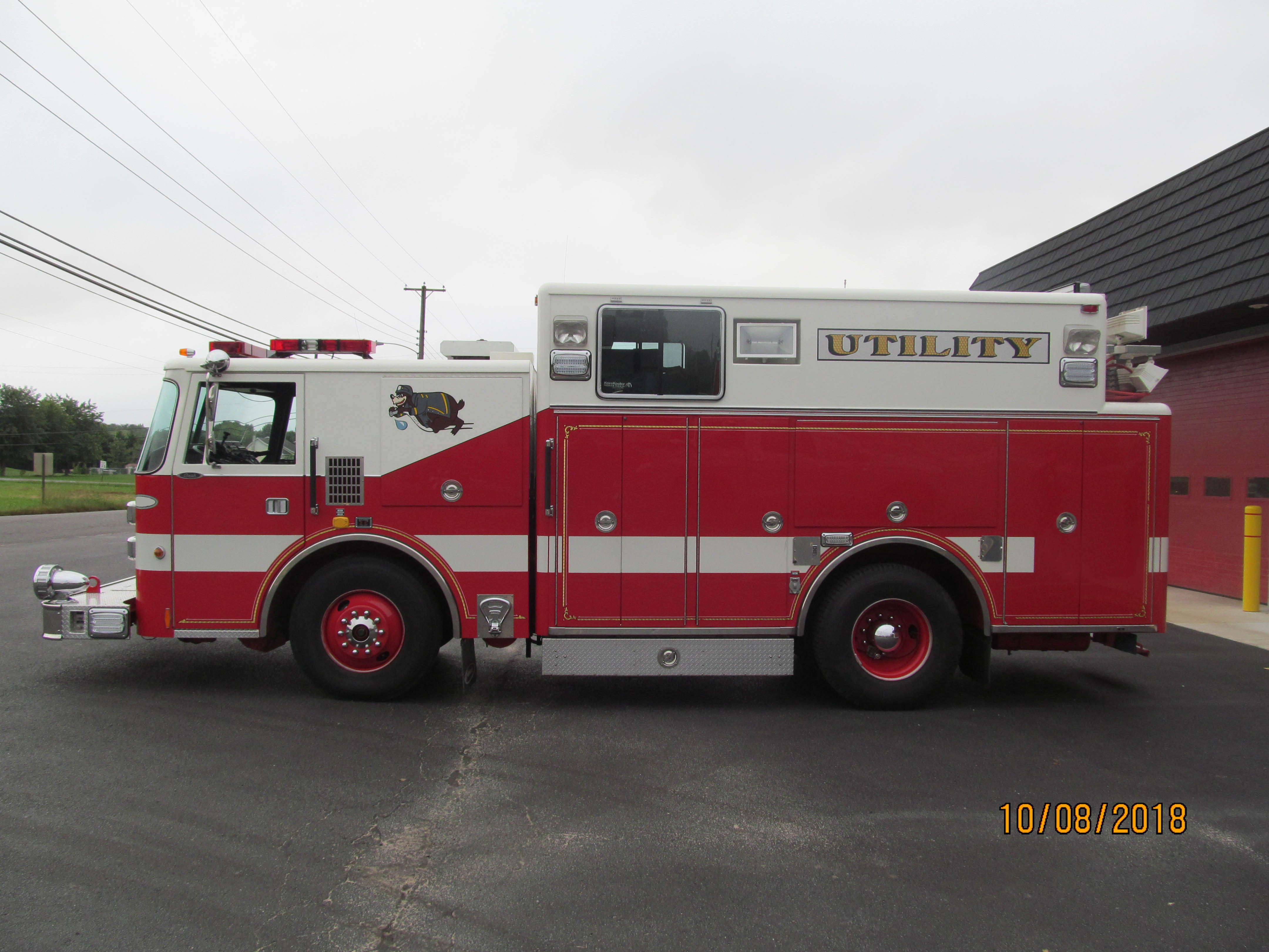 1993 Pierce Walk-In Rescue | Used Truck Details