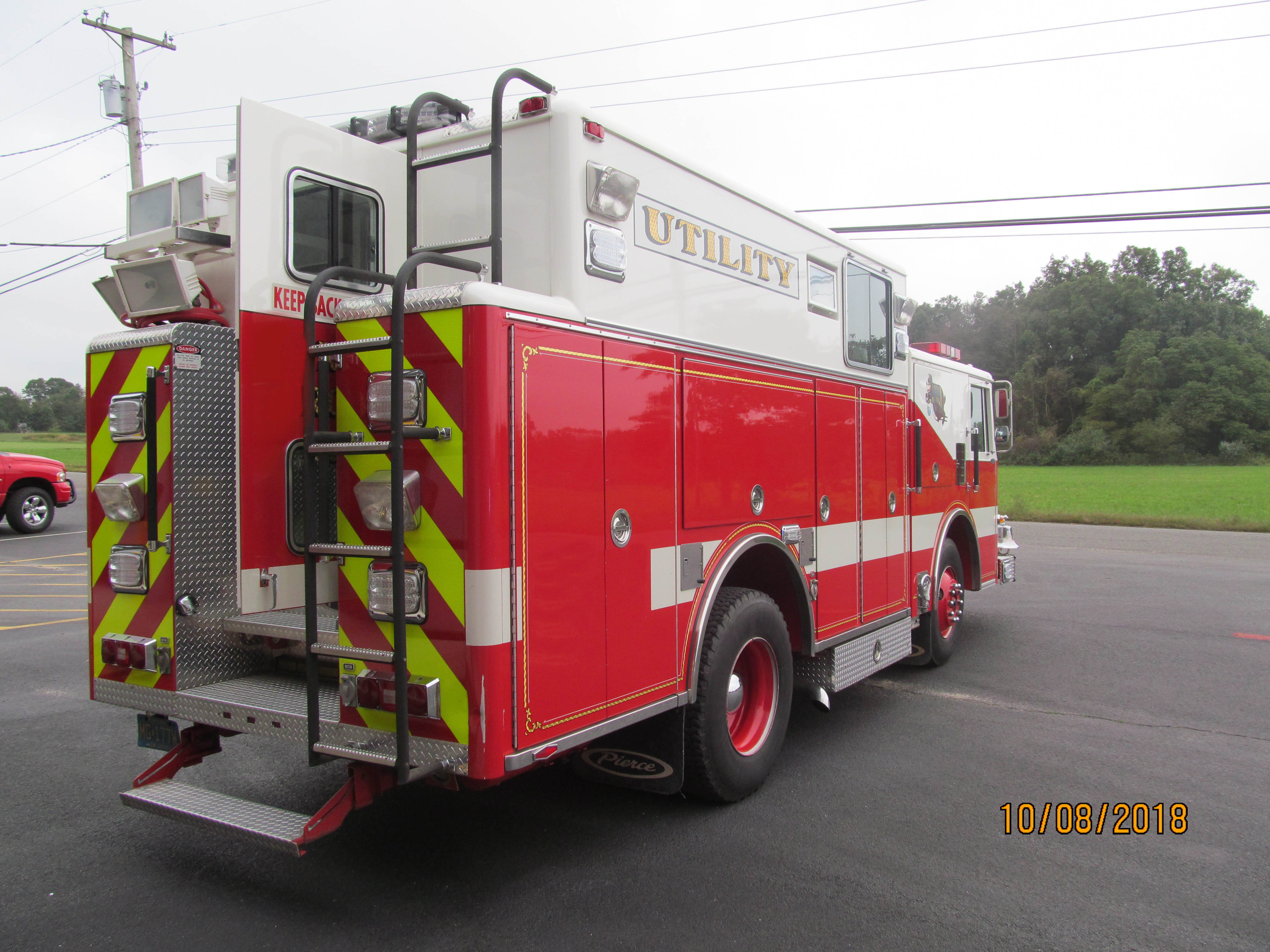 1993 Pierce Walk-In Rescue | Used Truck Details