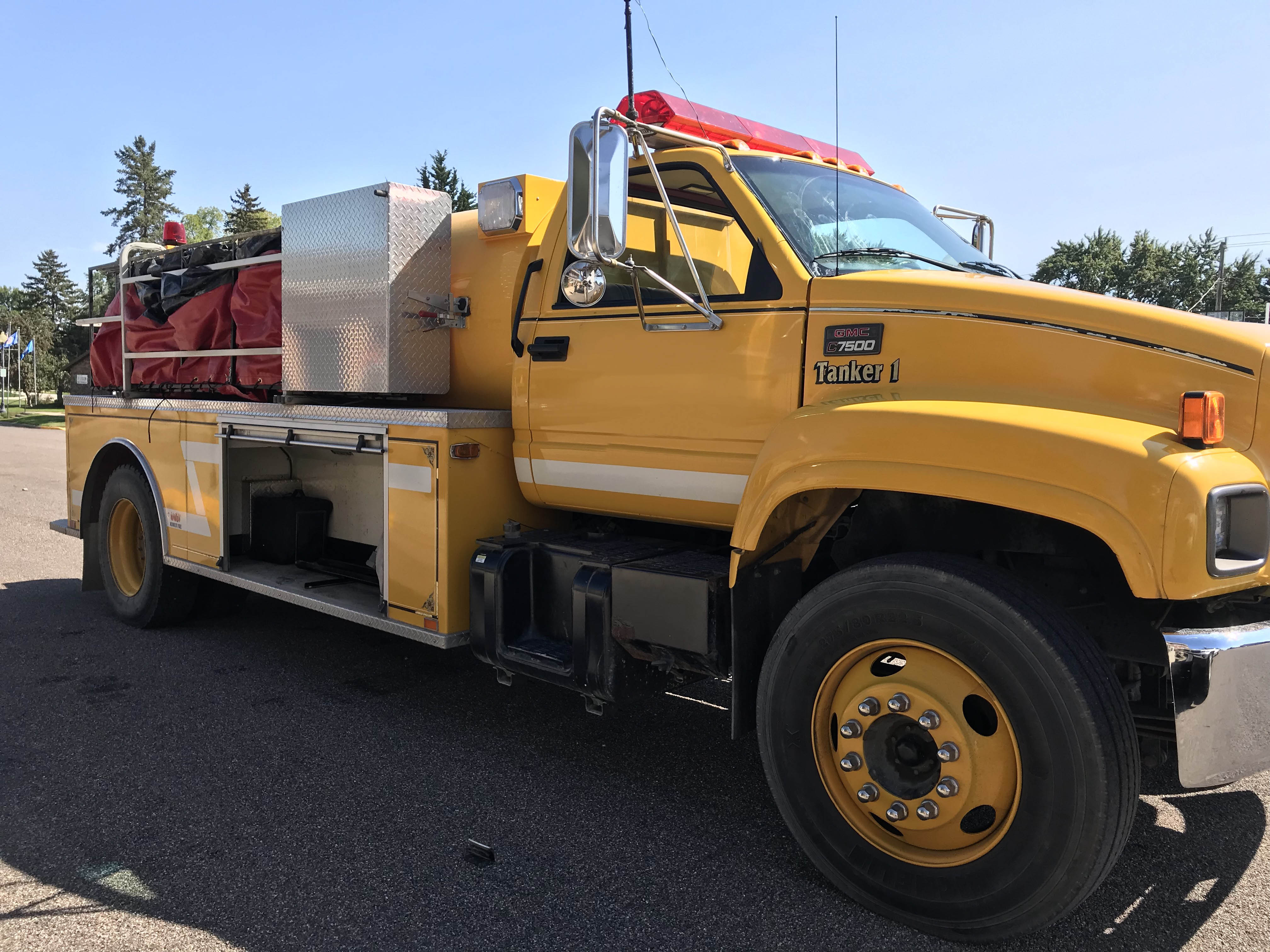 2000 GMC MidWest Fire Tanker | Used Truck Details