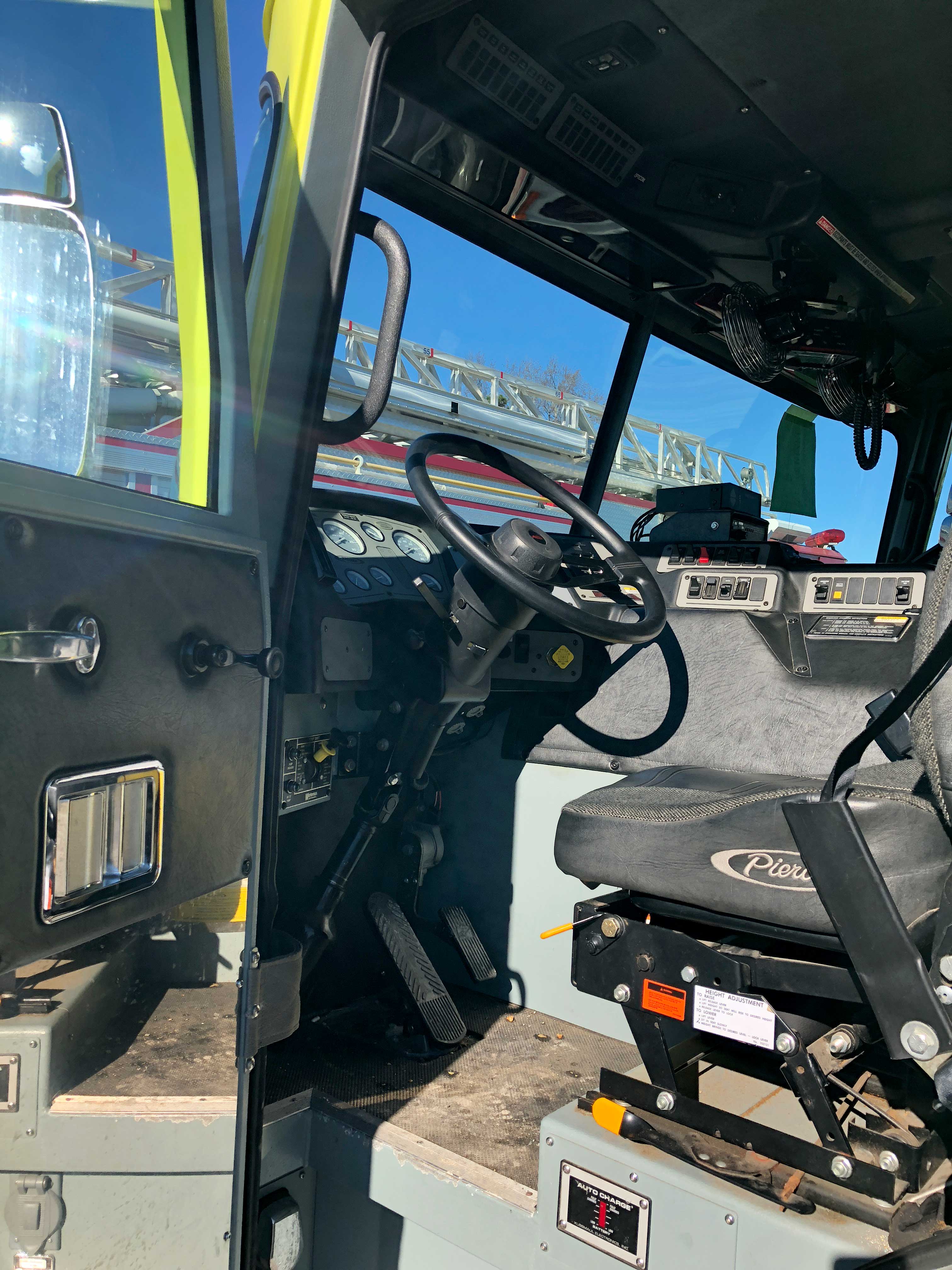 2000 Pierce Lance Rescue Pumper | Used Truck Details