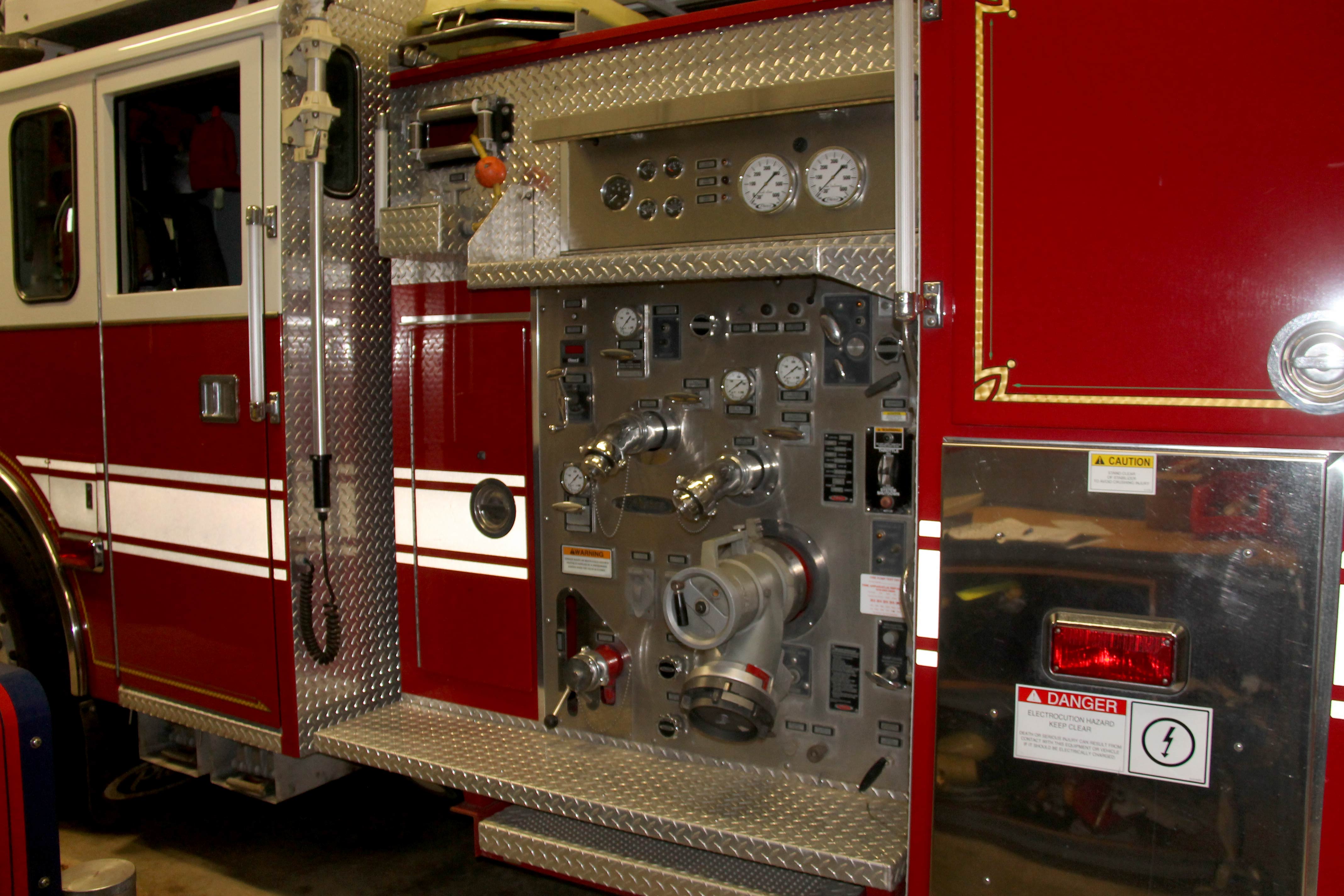 1999 Pierce Lance 100' Aerial | Used Truck Details