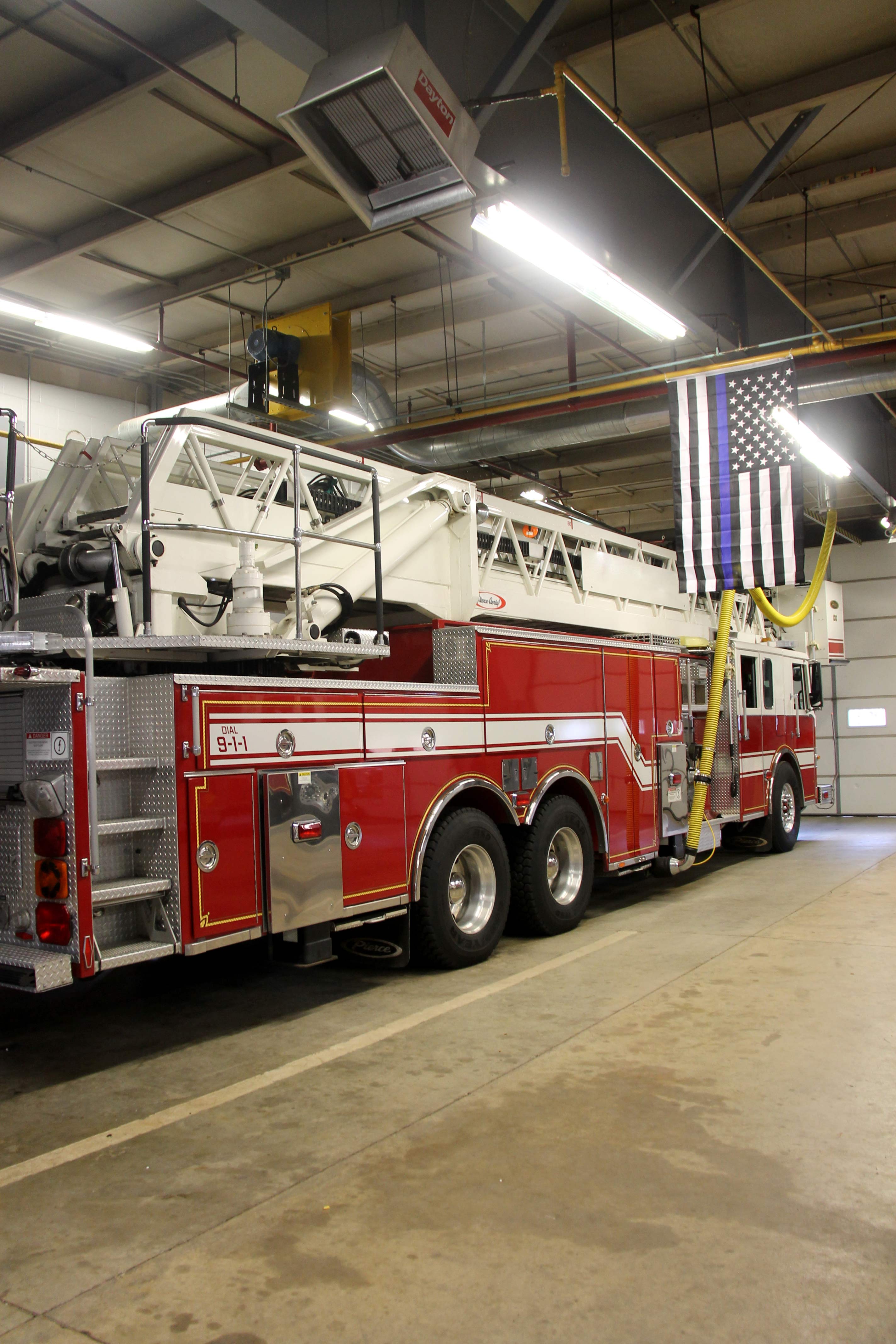 1999 Pierce Lance 100' Aerial | Used Truck Details