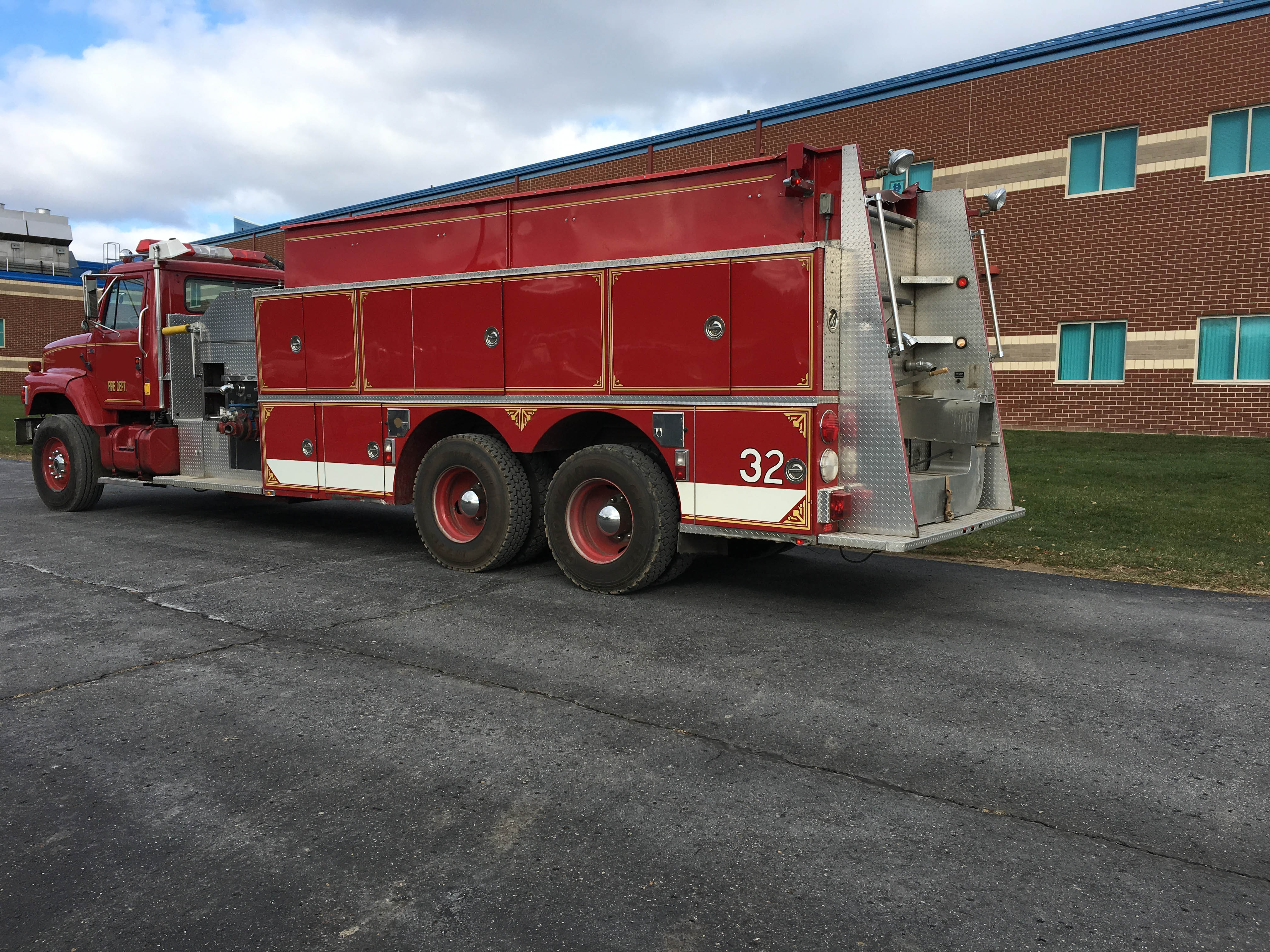 1988 Quality International Pumper Tanker | Used Truck Details