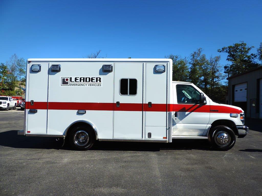 2016 Leader Ford E-450 Ambulance | Used Truck Details