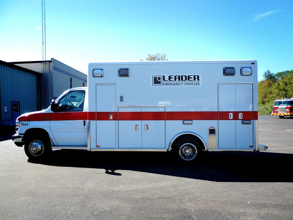 2016 Leader Ford E-450 Ambulance | Used Truck Details