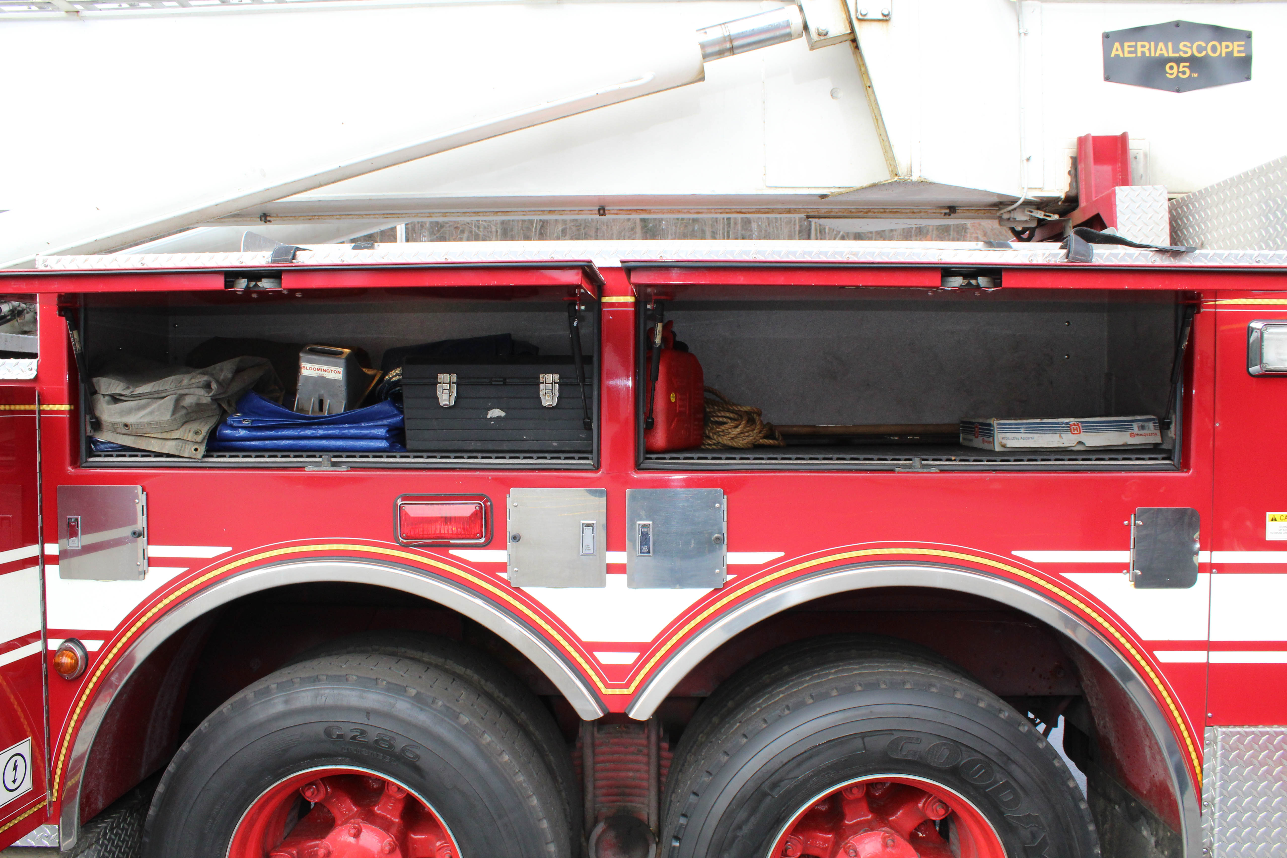 1986 Baker Mack 95' Tower | Used Truck Details