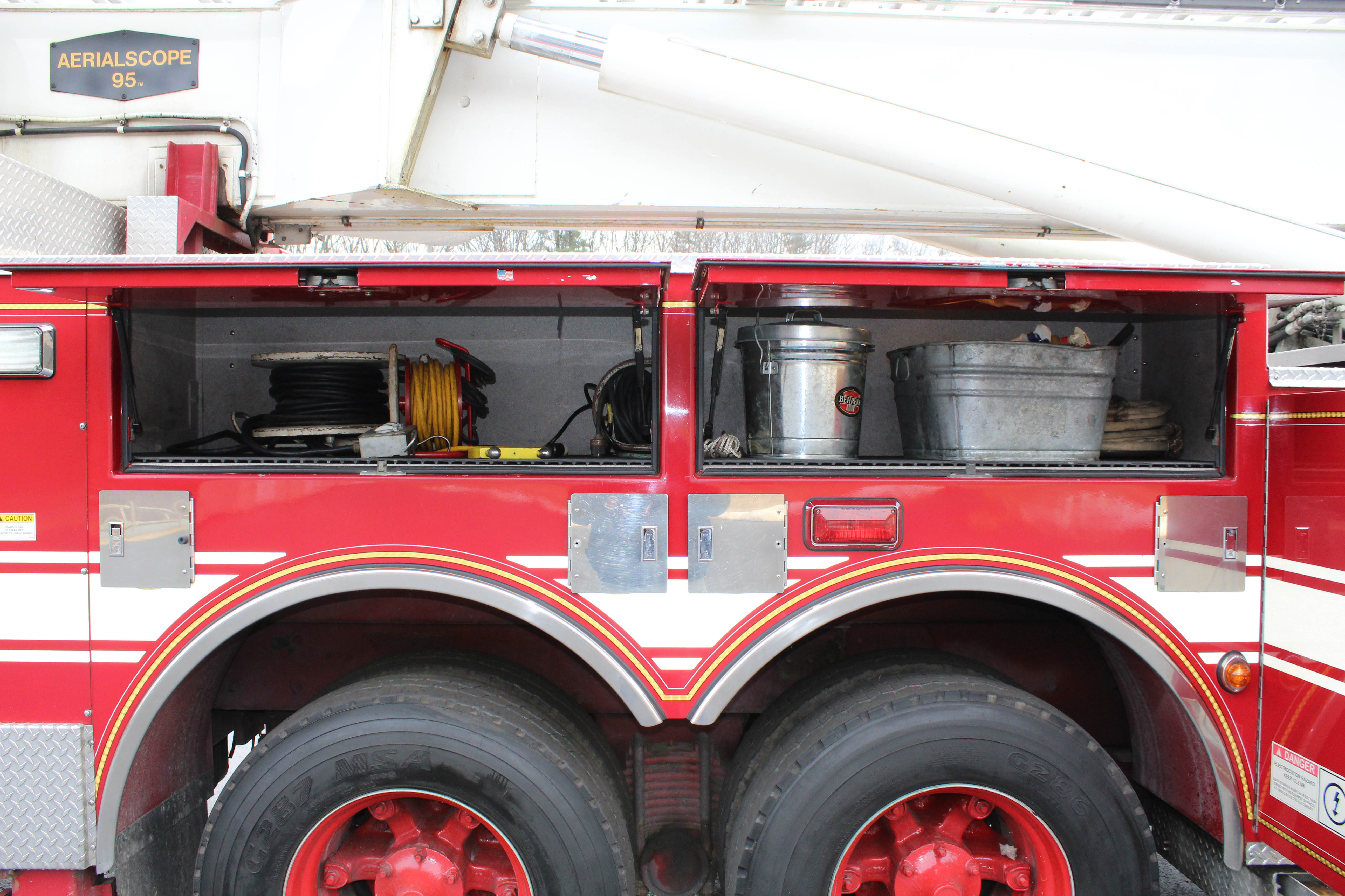 1986 Baker Mack 95' Tower | Used Truck Details