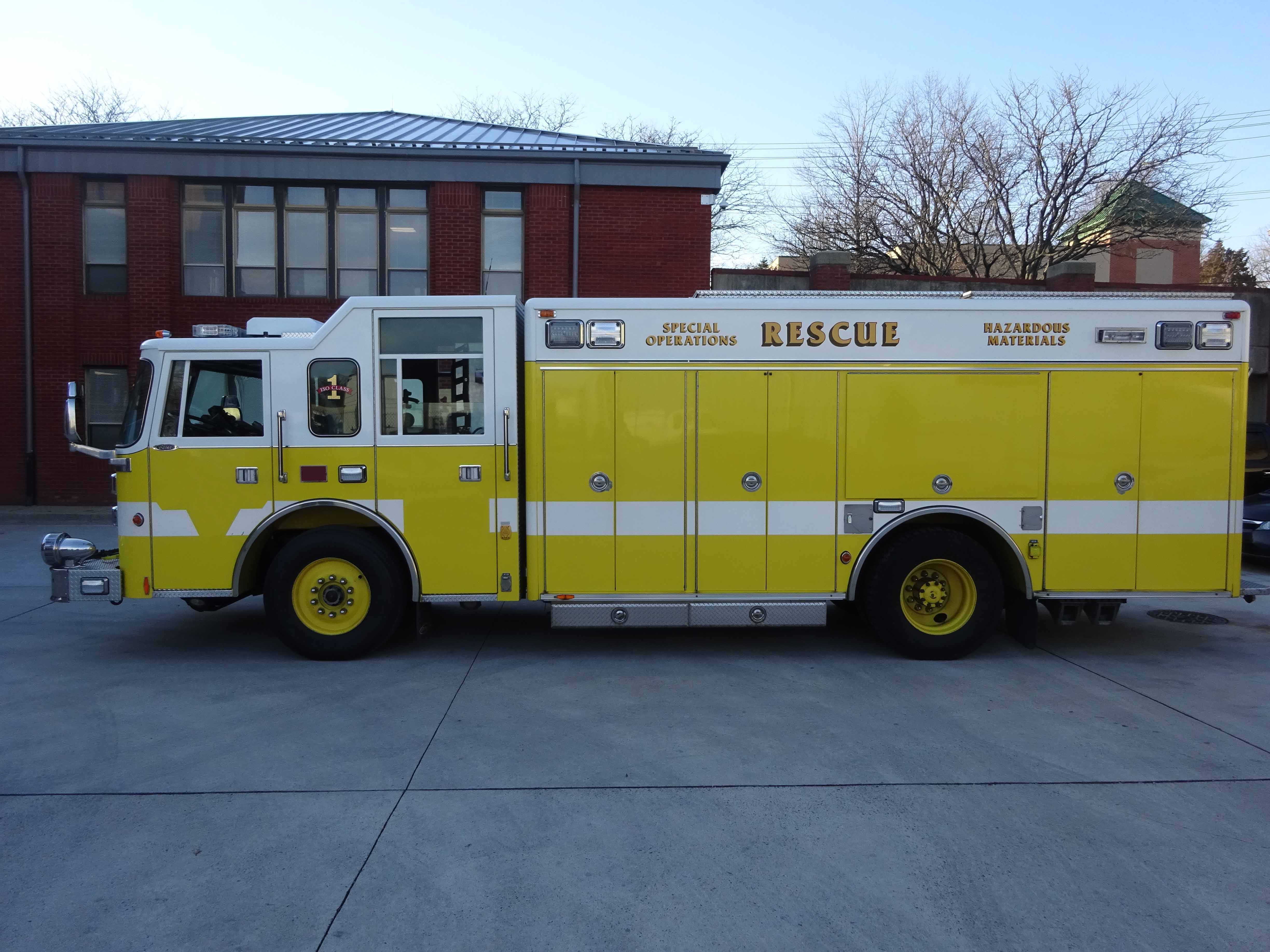 1998 Pierce Saber Heavy Rescue | Used Truck Details