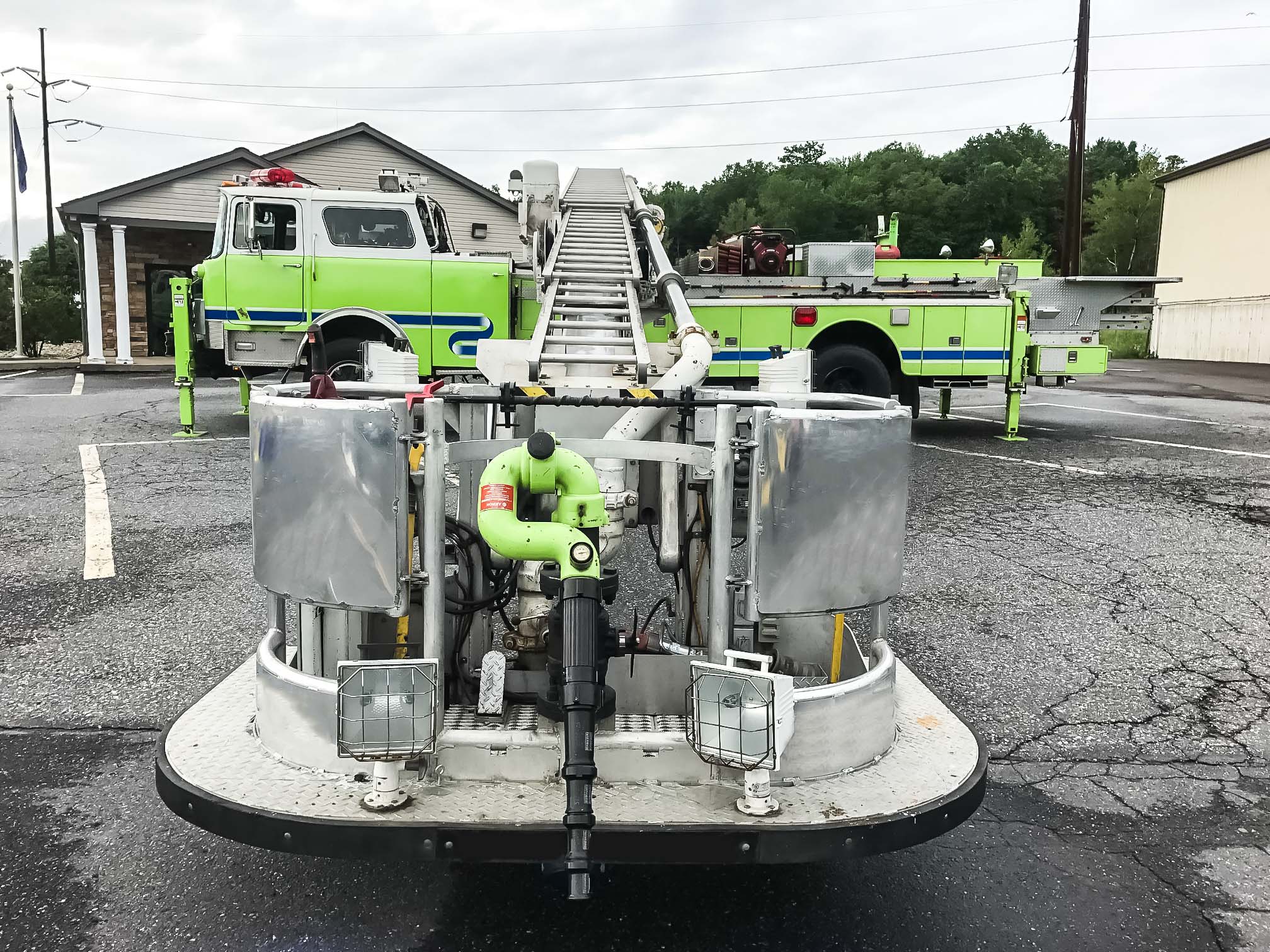 1982 Mack CF 75' Aerialscope | Used Truck Details