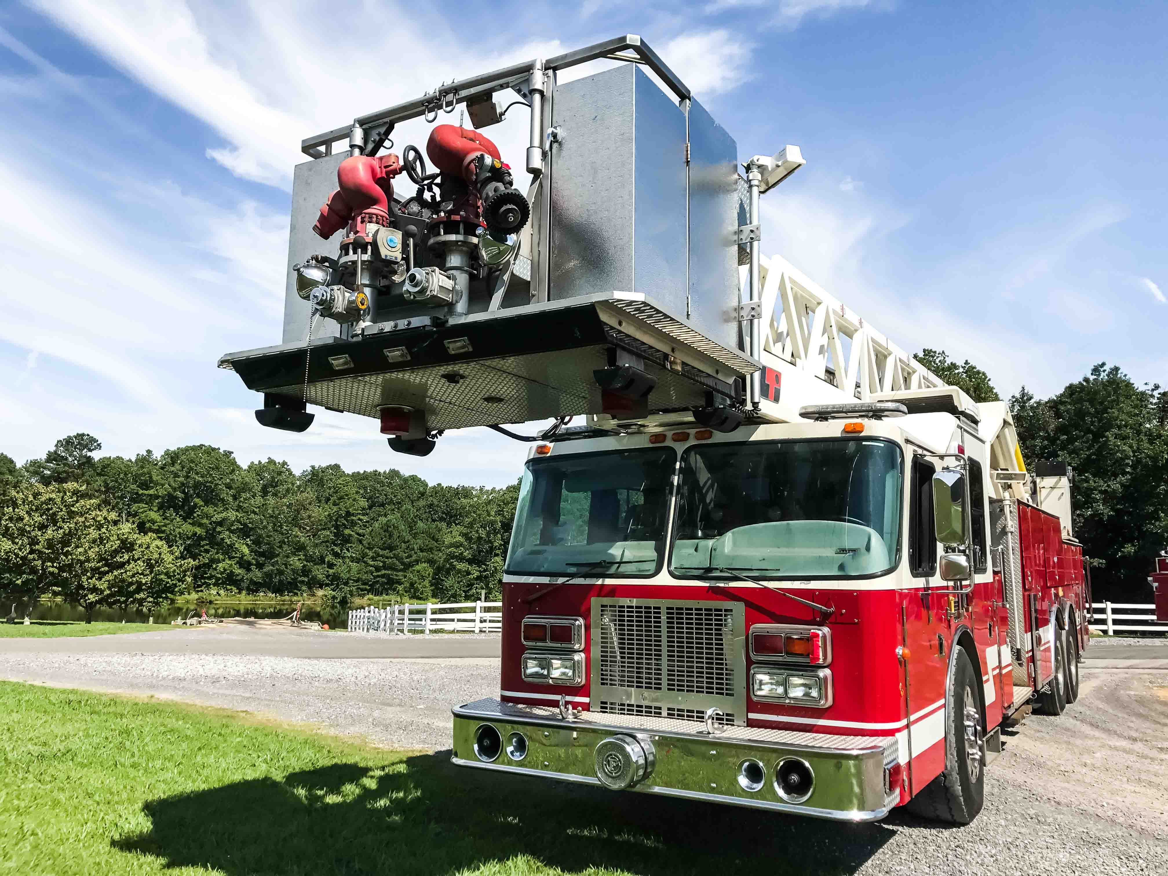 1996 Simon Duplex 102' Aerial | Used Truck Details