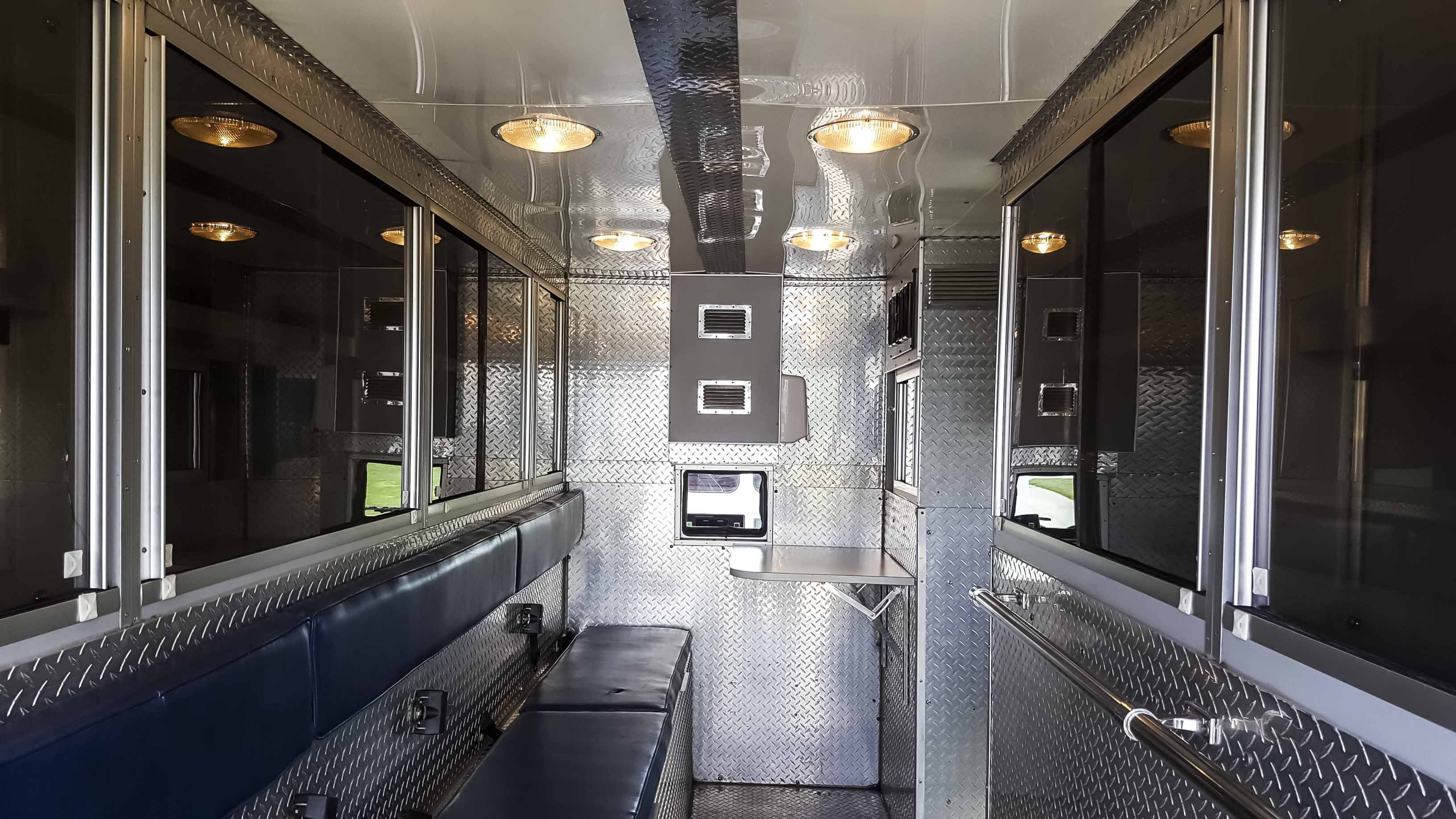 1995 International Walk-In Rescue | Used Truck Details