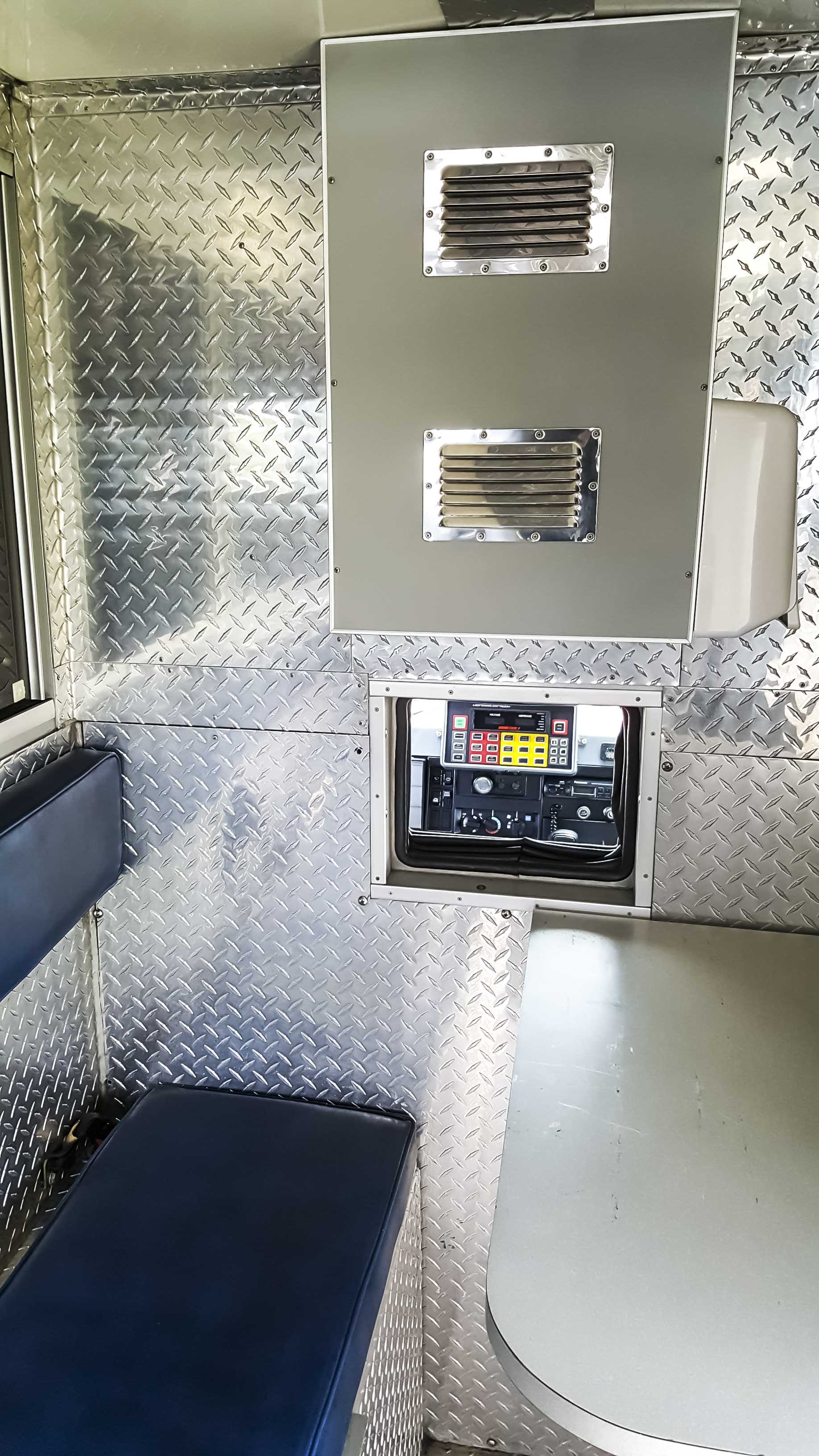 1995 International Walk-In Rescue | Used Truck Details