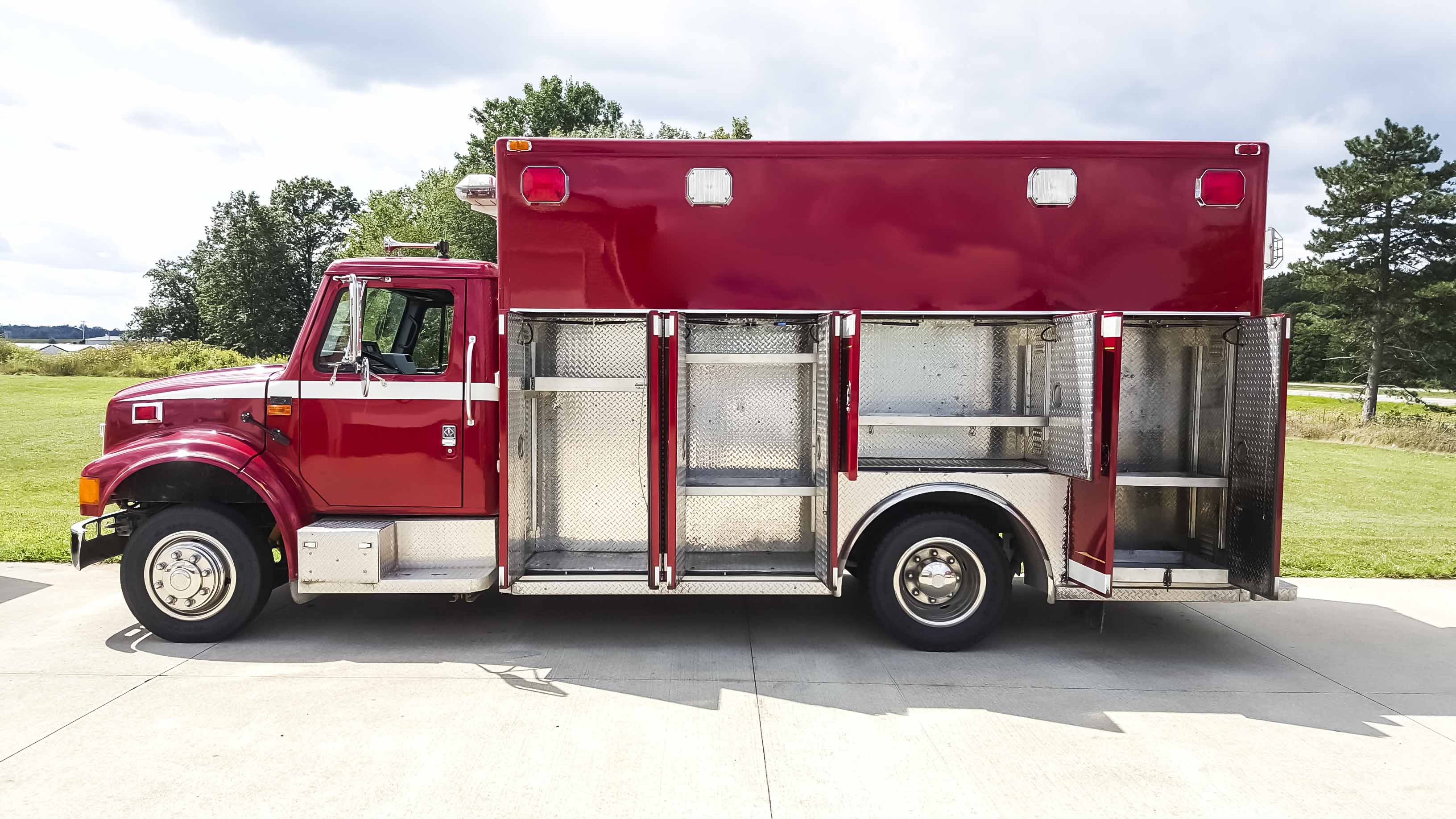 1995 International Walk-In Rescue | Used Truck Details