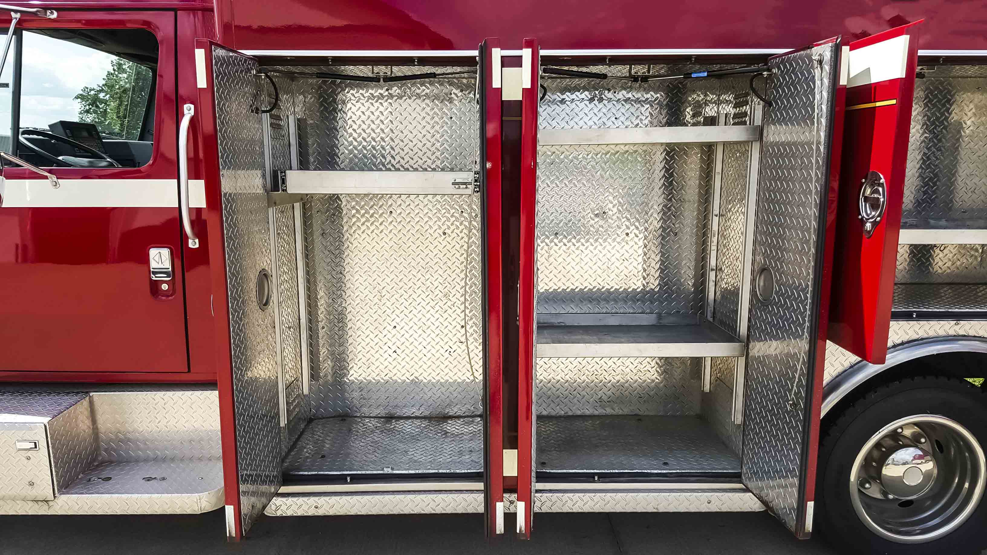 1995 International Walk-In Rescue | Used Truck Details