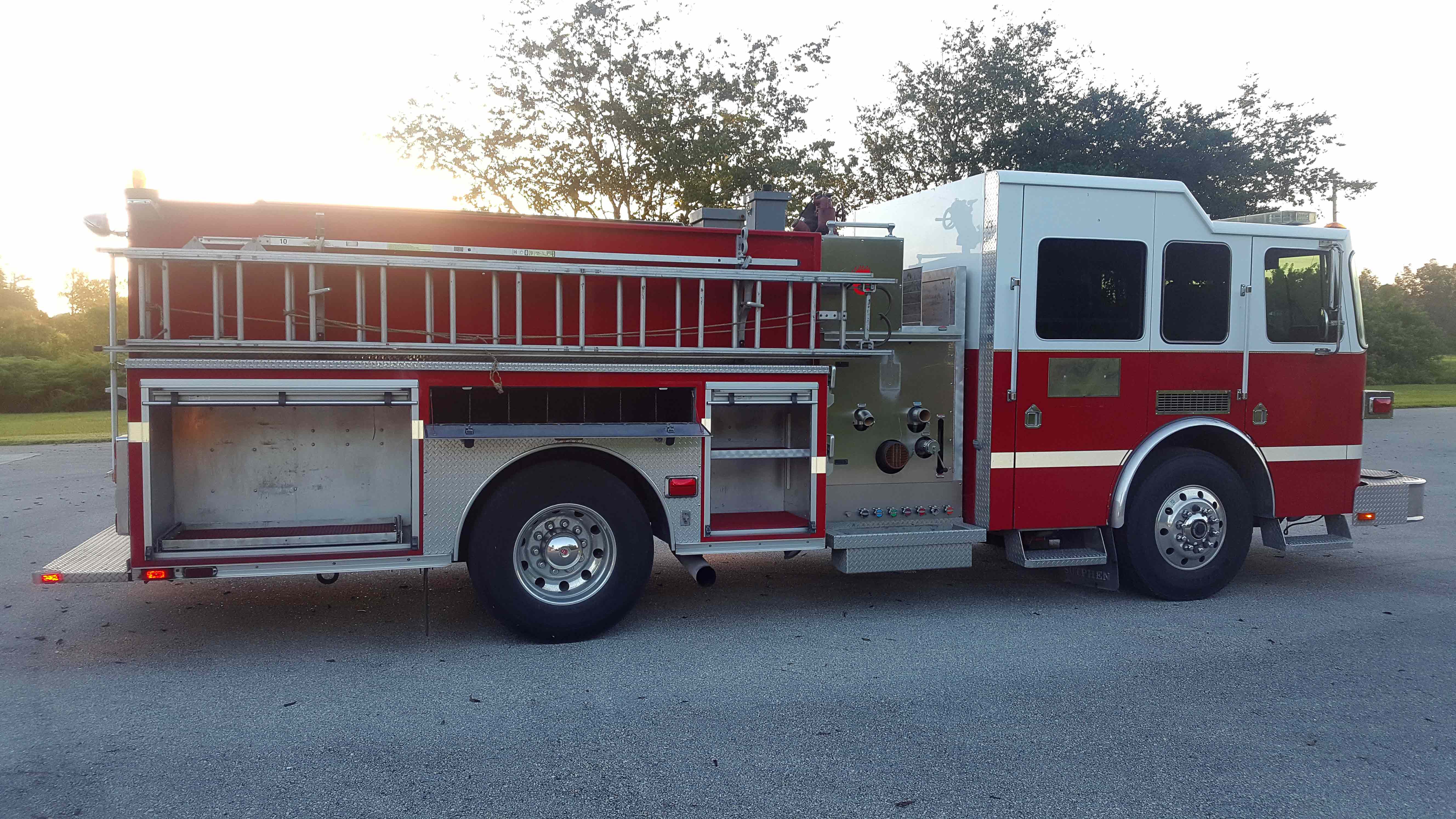 2006 Sutphen Custom Pumper | Used Truck Details