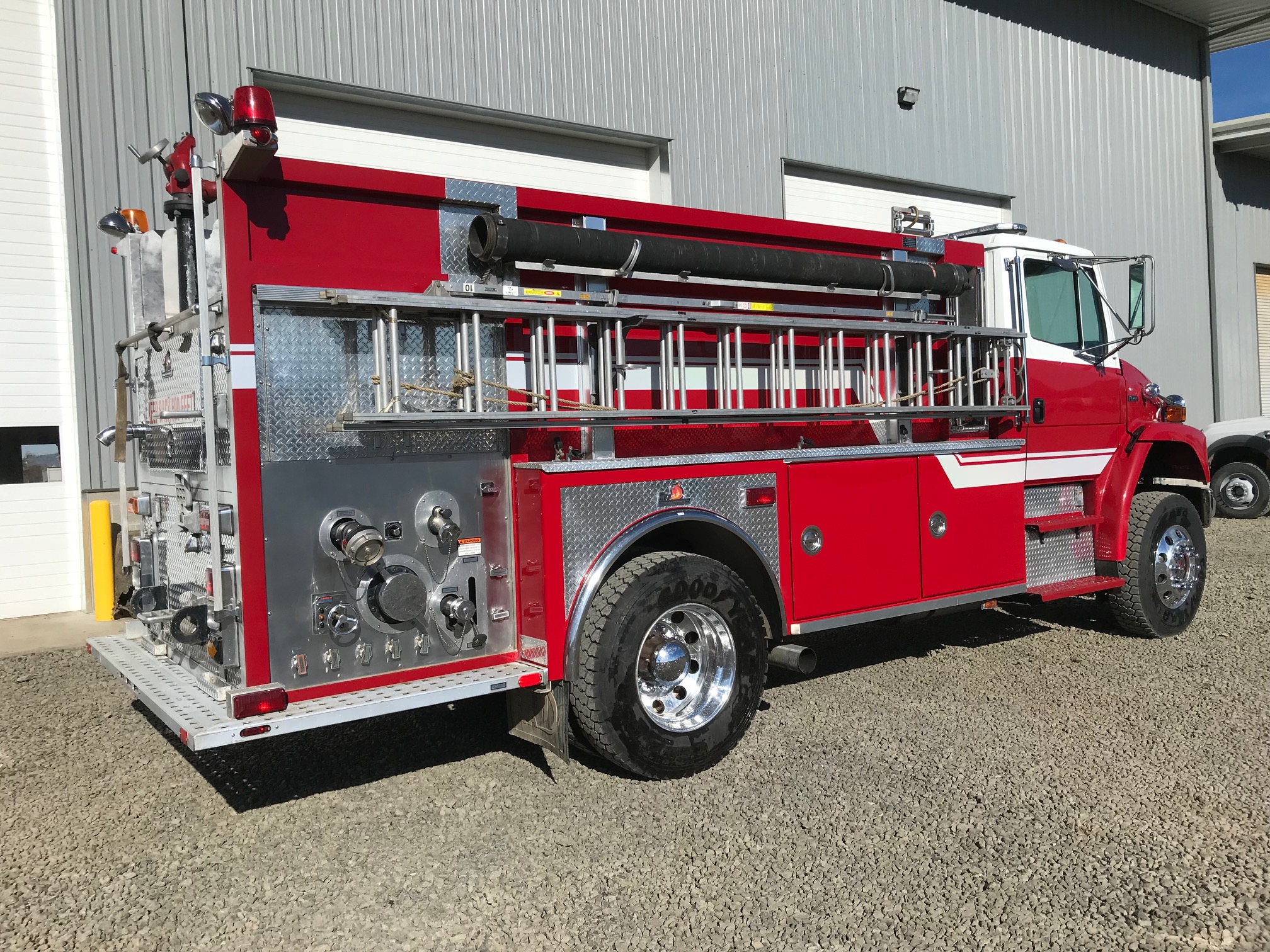 2001 Freightliner FL80 4x4 Pumper | Used Truck Details