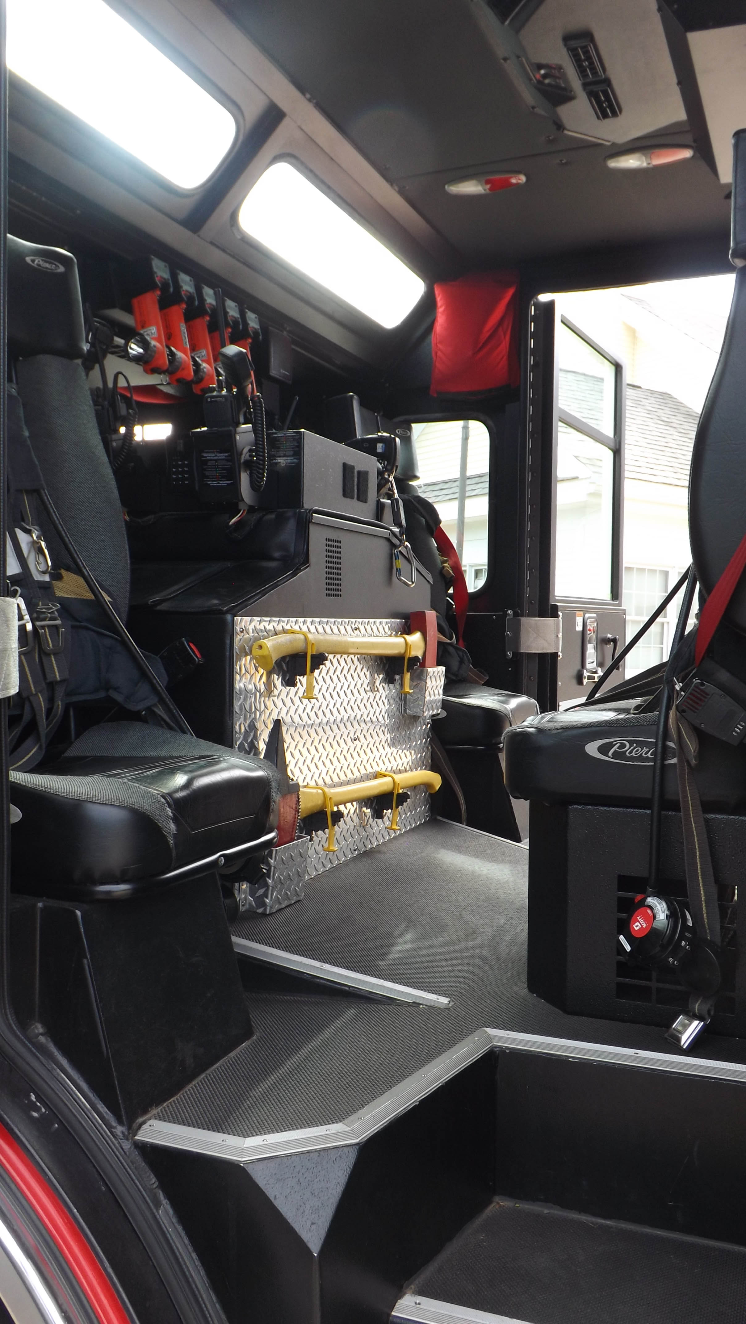 2009 Pierce Contender Rescue Pumper | Used Truck Details