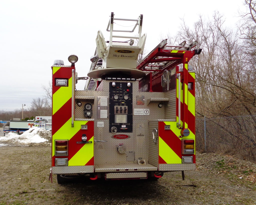 2001 Pierce Lance 61' Skyboom | Used Truck Details