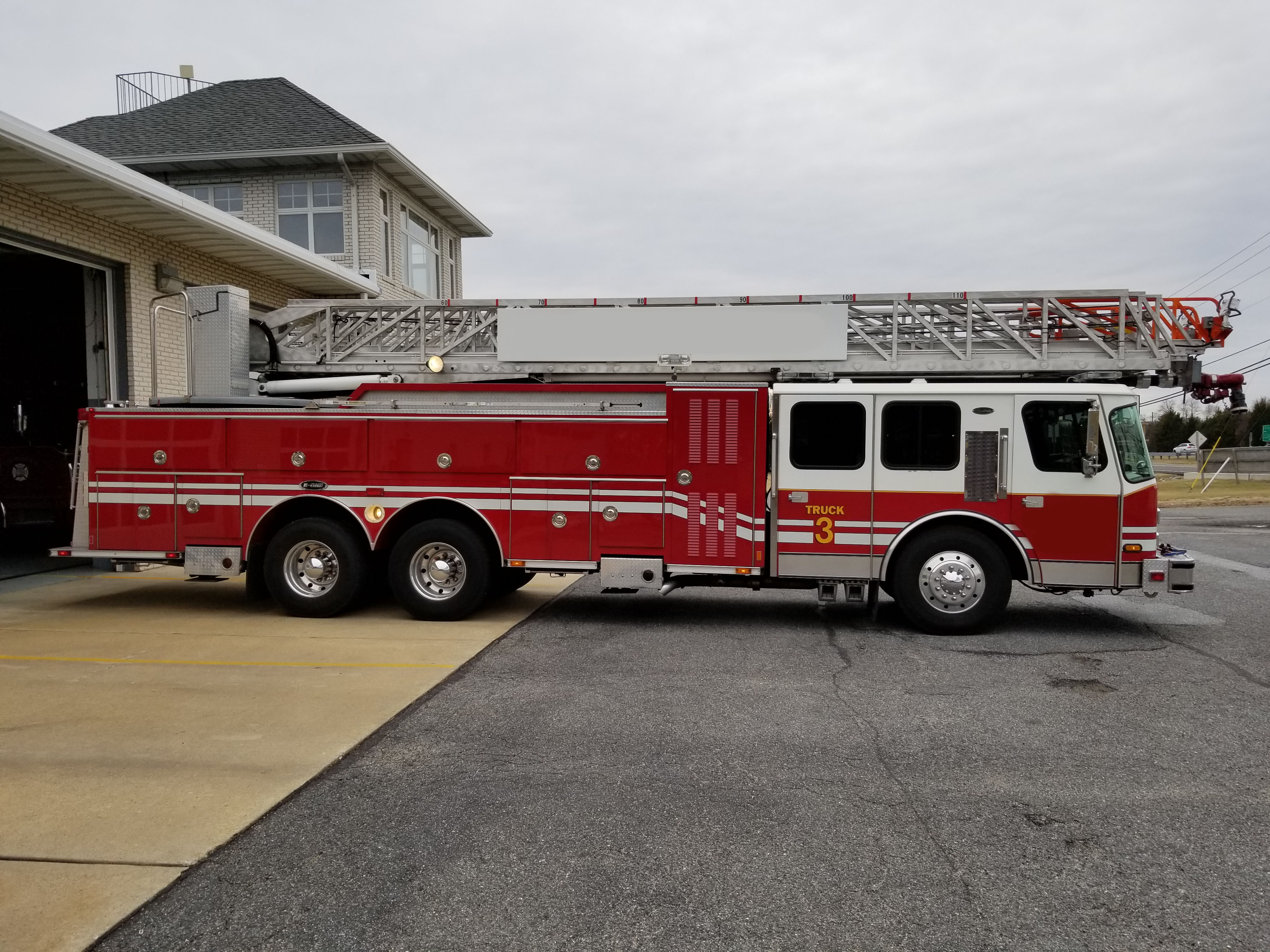 1991 E-One 110' Ladder | Used Truck Details