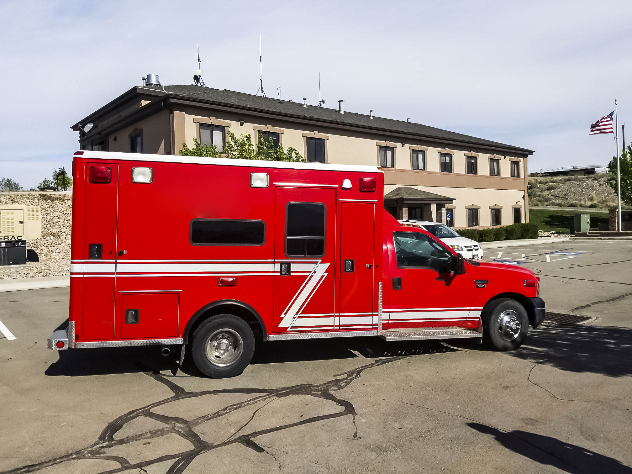 2007 Wheeled Coach Ford F-350 Ambulance | Used Truck Details