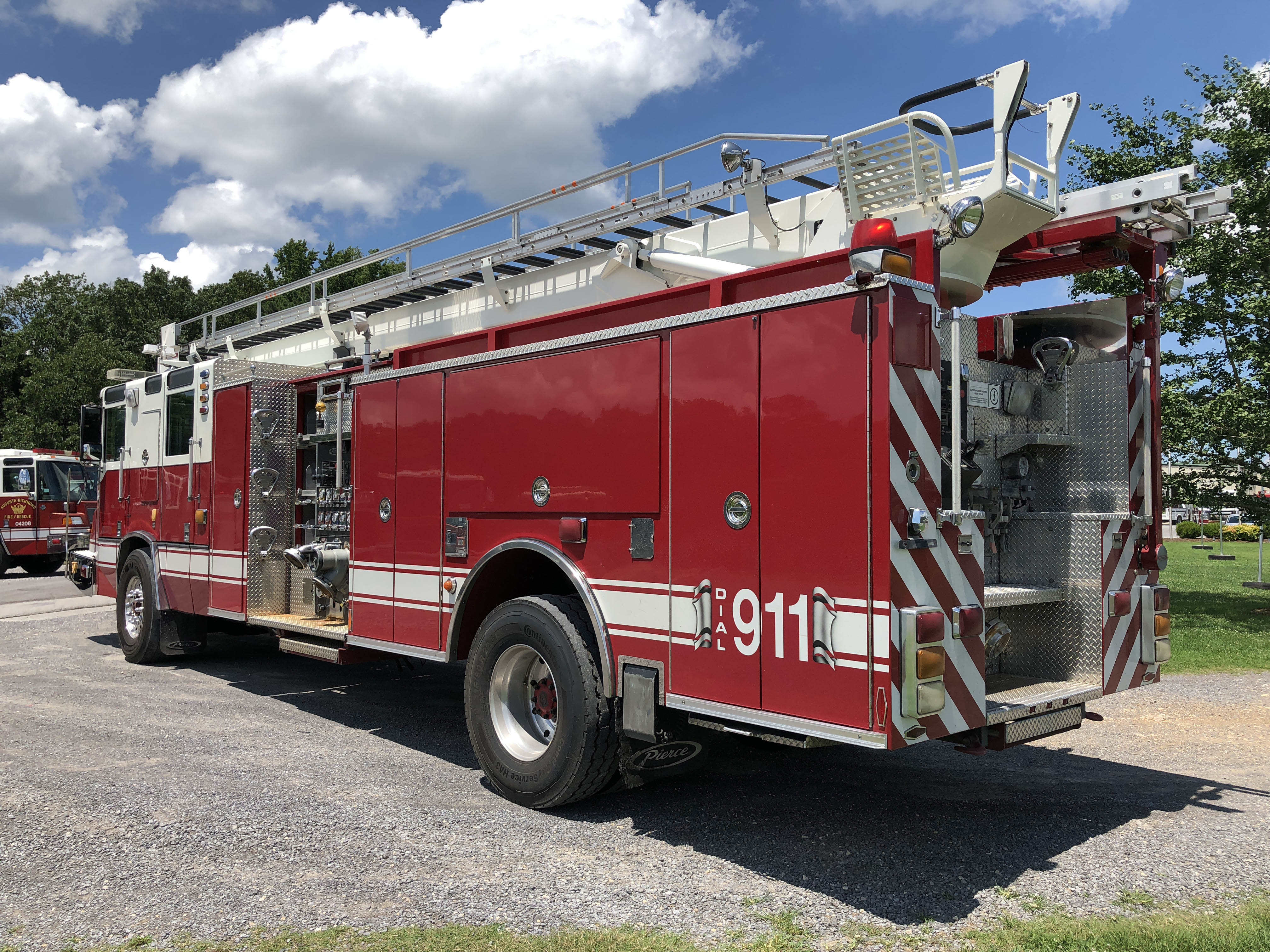 2004 Pierce 61' Skyboom | Used Truck Details