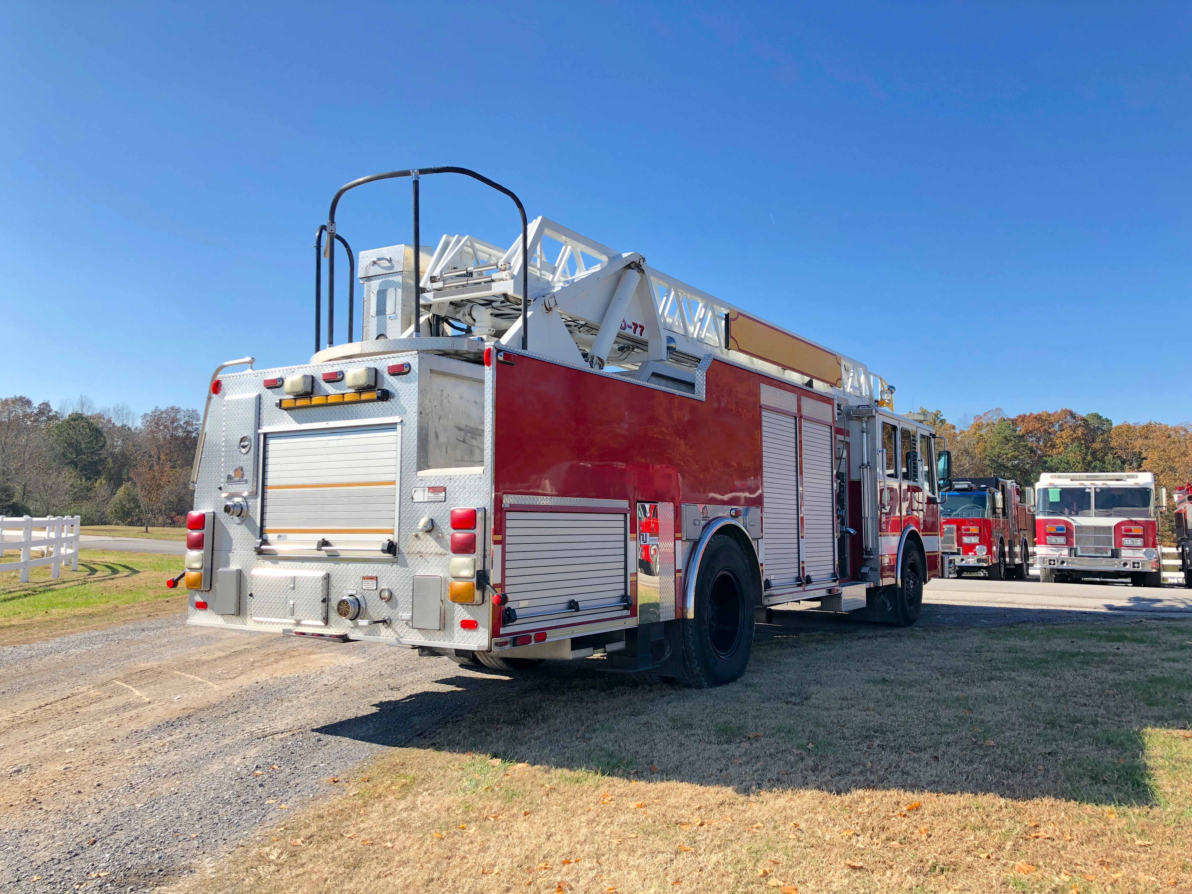 2005 Ferrara 77' Quint | Used Truck Details