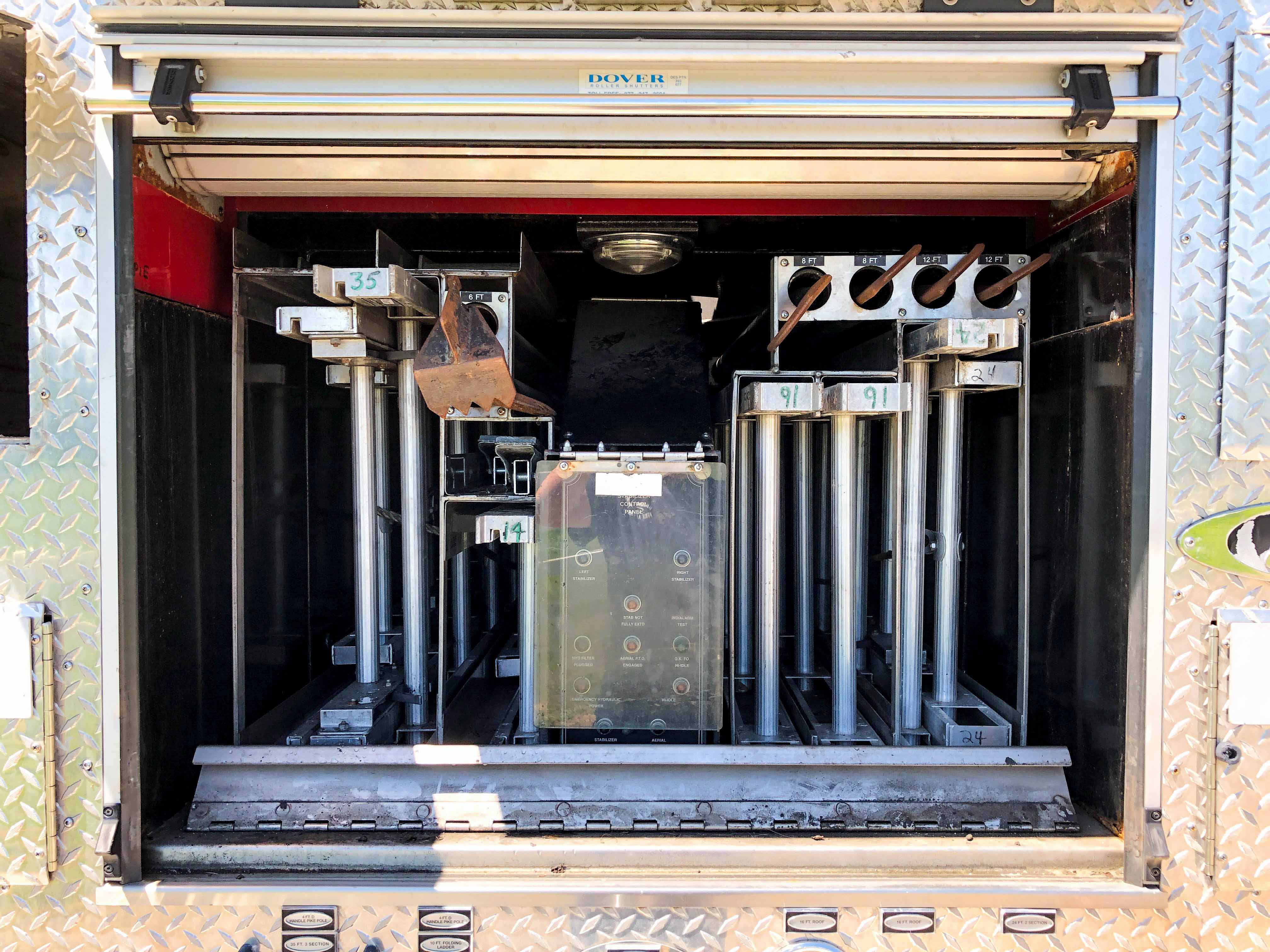 2001 Pierce 75' Quint | Used Truck Details