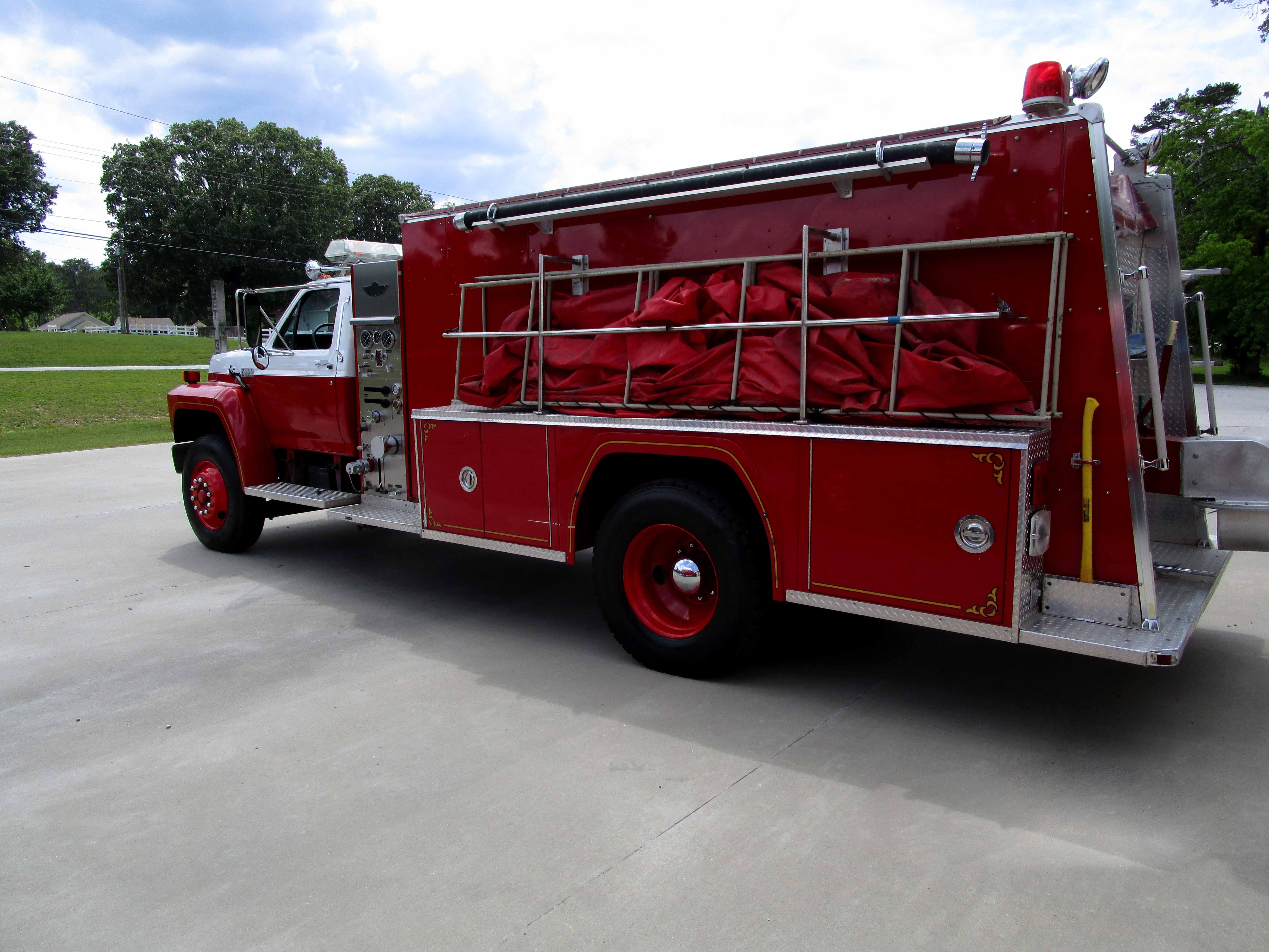 1990 American Ford Tanker | Used Truck Details