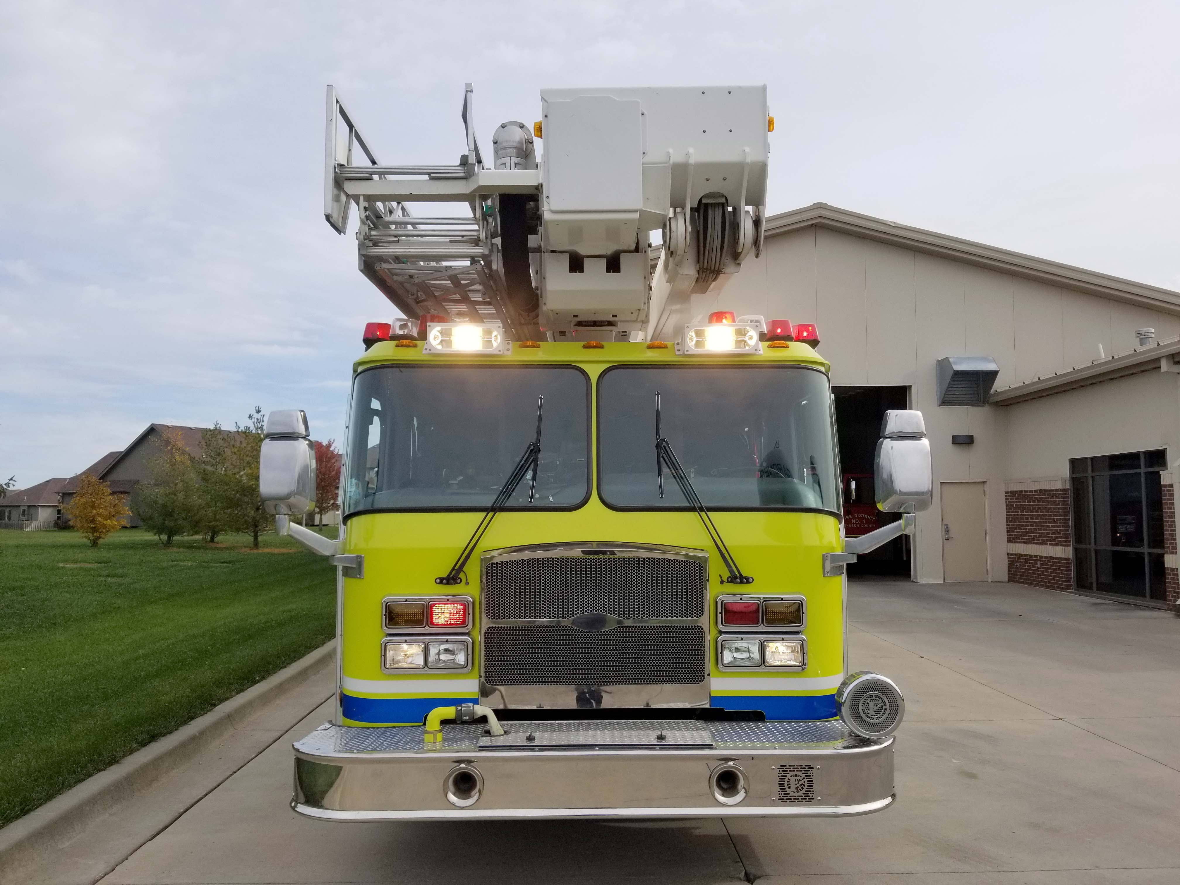 2006 E-One Bronto 100' Skylift | Used Truck Details